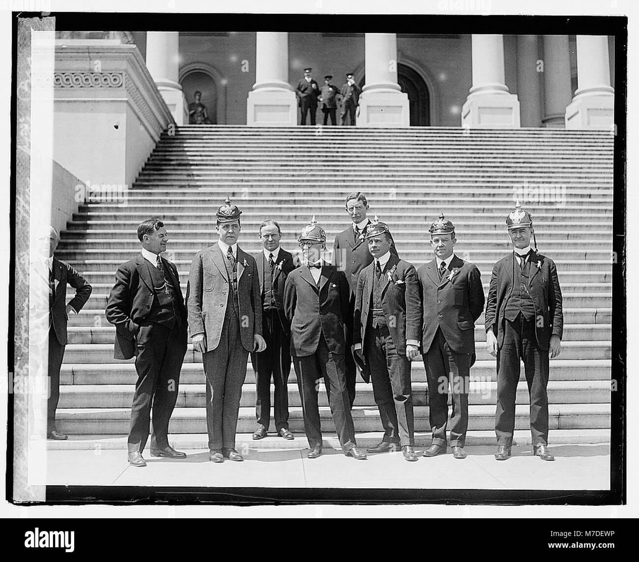 Vice President Marshall stands at the center of the Liberty Loan ...