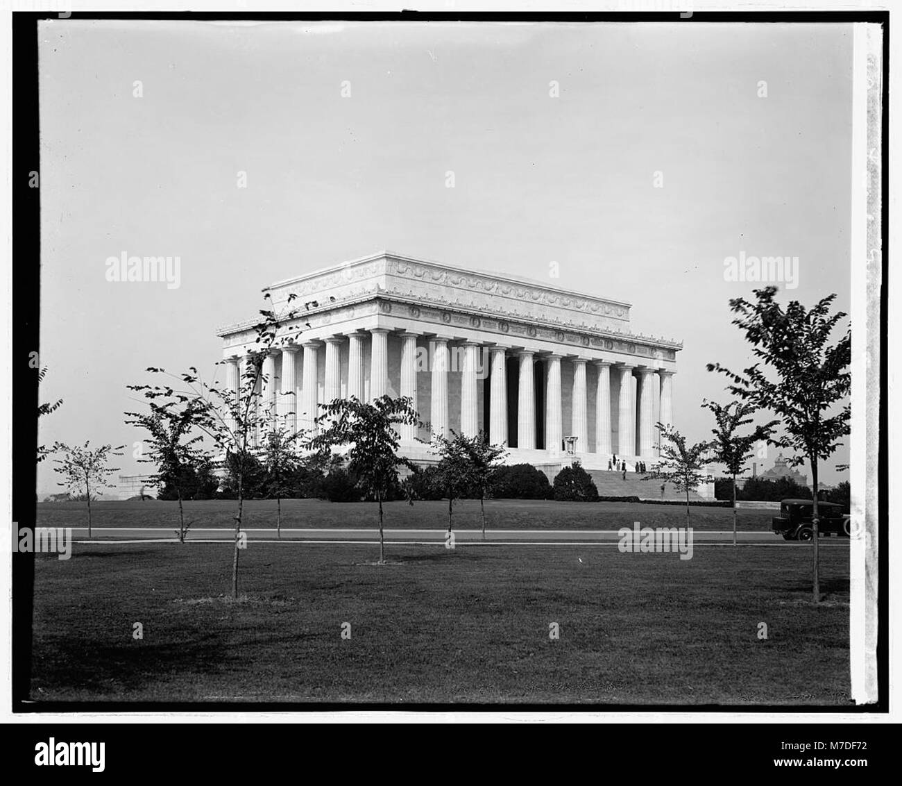 Architecture Of The Lincoln Memorial – GMLYP