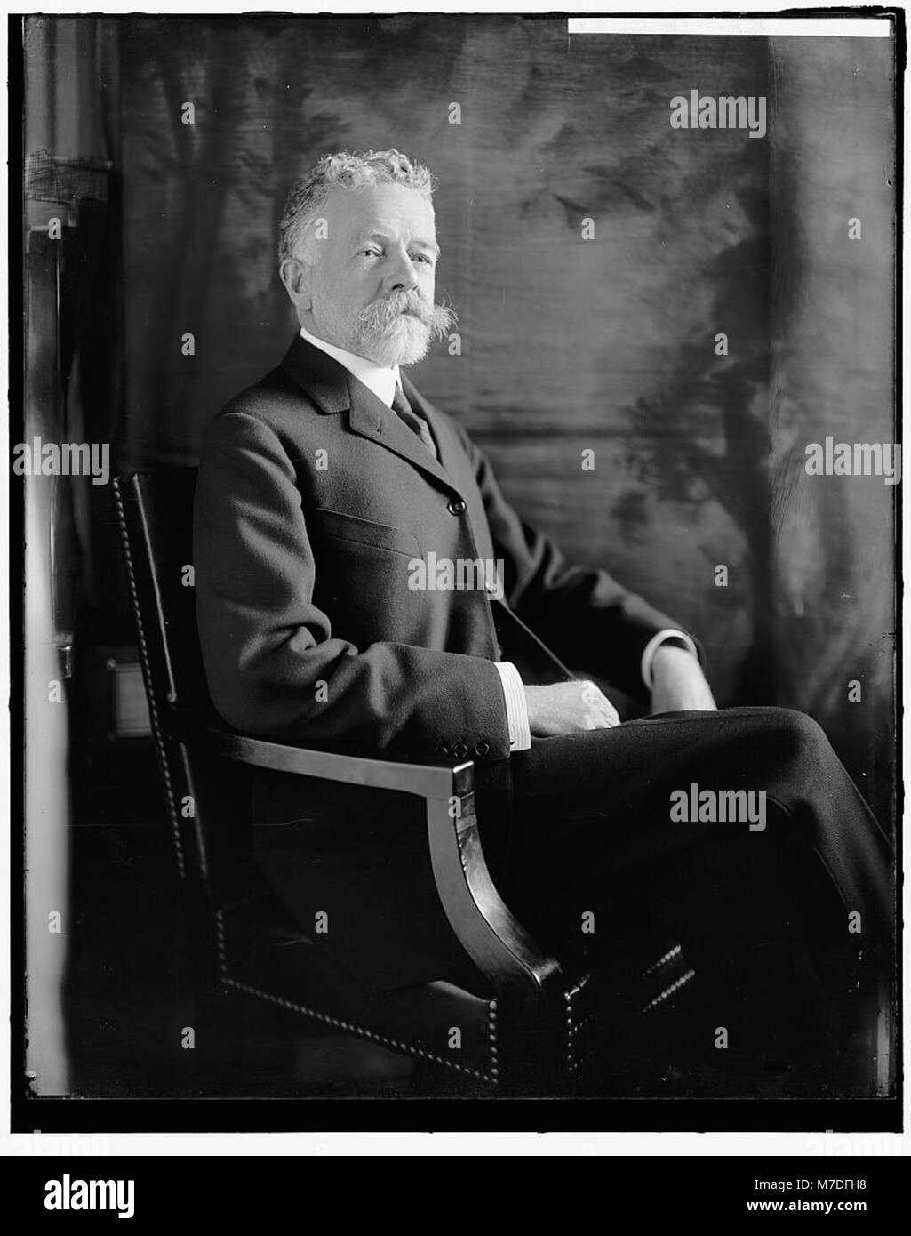 Lodge henry cabot hi-res stock photography and images - Alamy