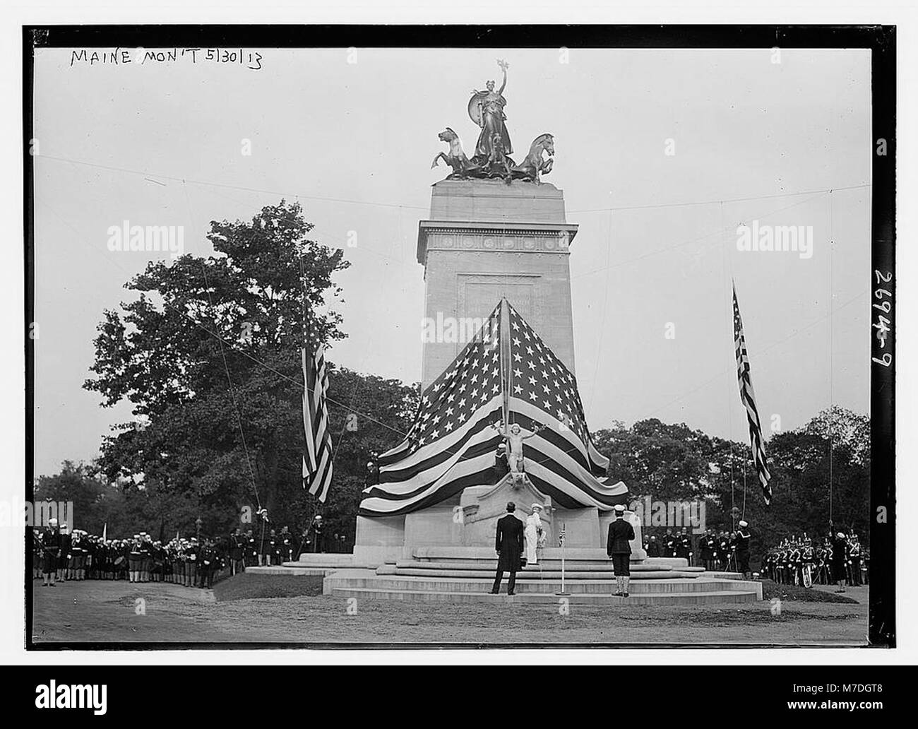 The Maine Monument, a memorial commemorating the sinking of the USS ...