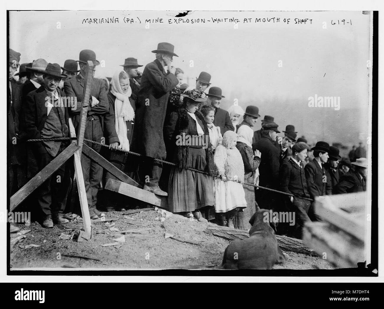 Mine explosion hi-res stock photography and images - Alamy