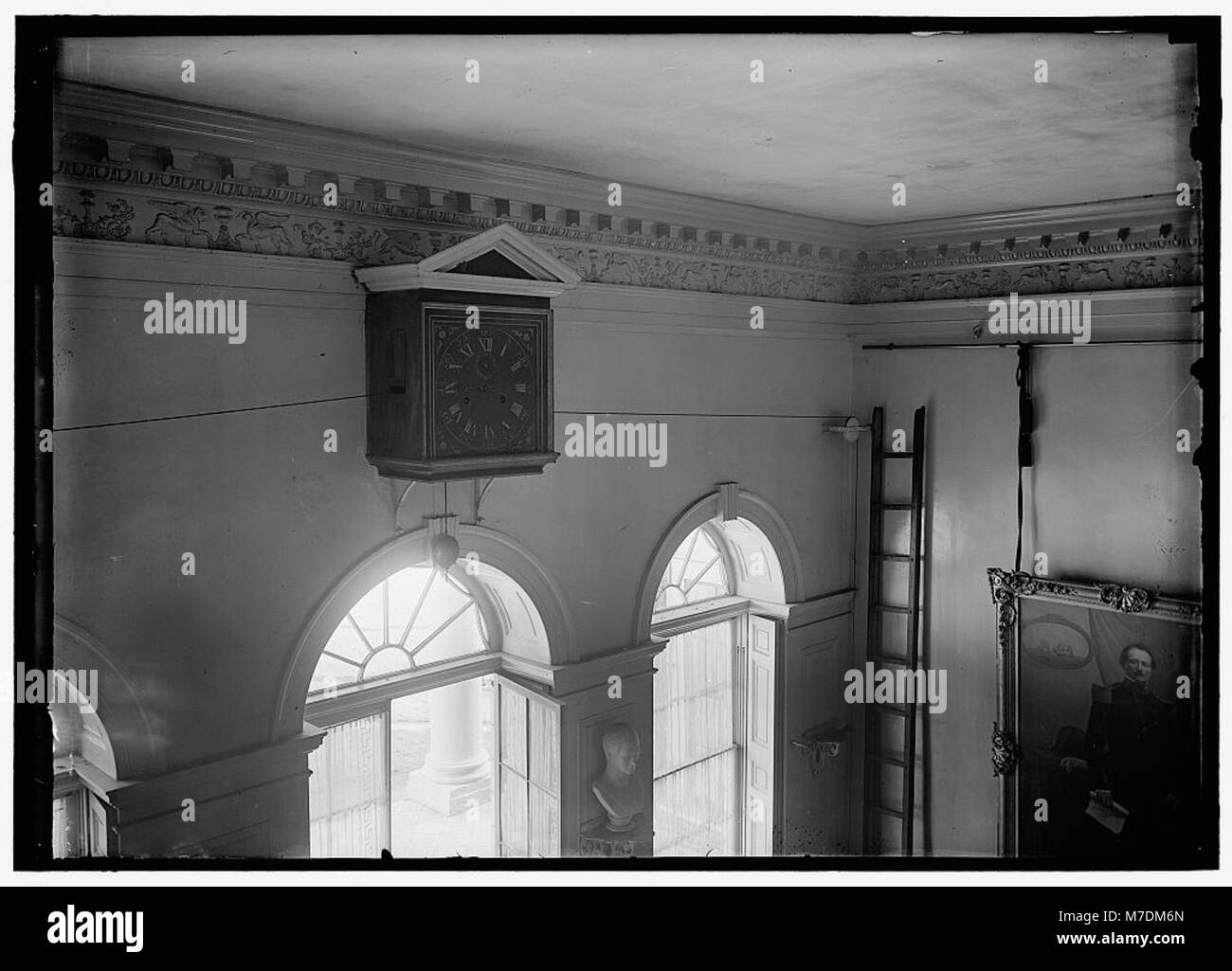 Thomas jefferson monticello clock hi-res stock photography and images ...