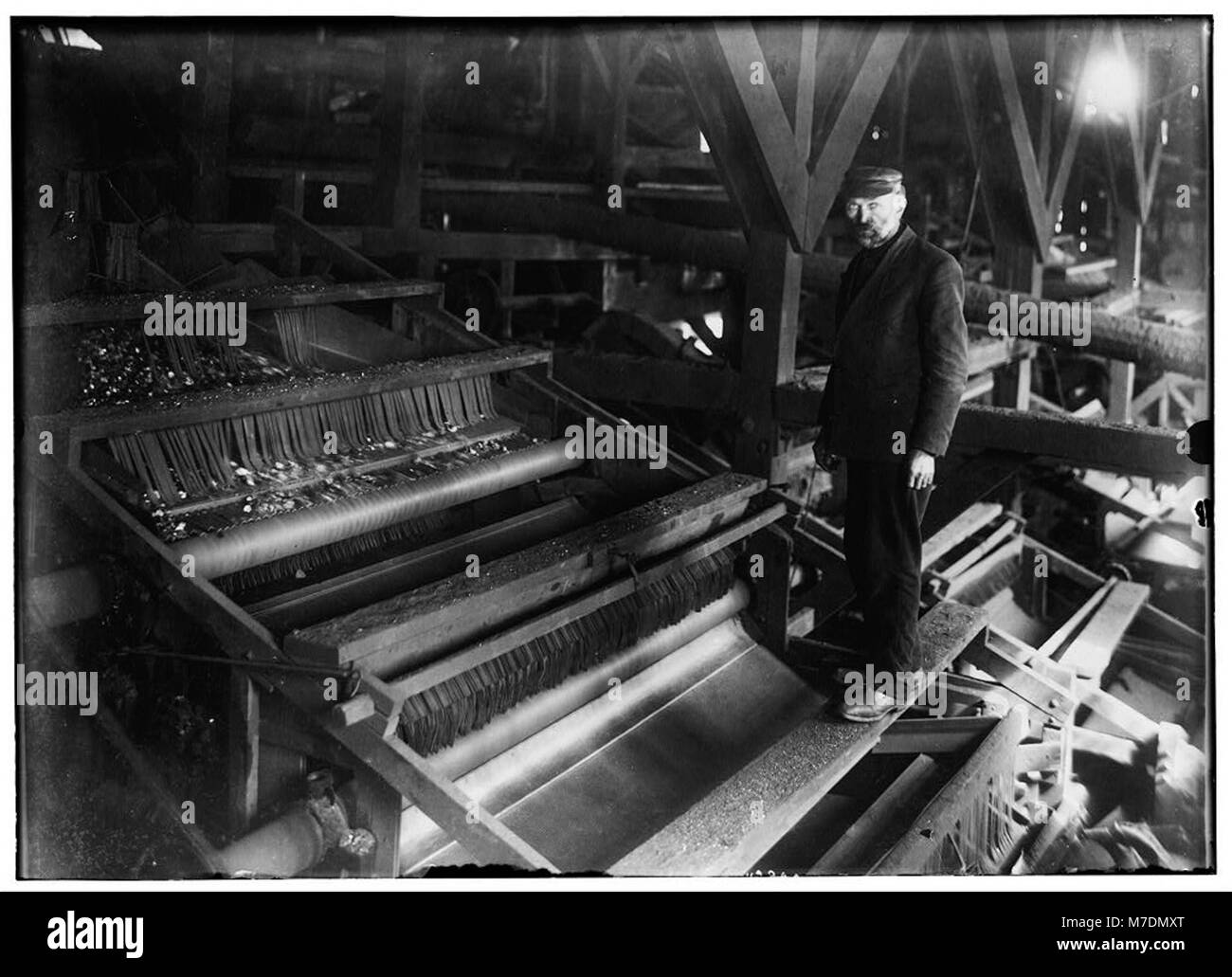 Coal breaker boys hi-res stock photography and images - Alamy