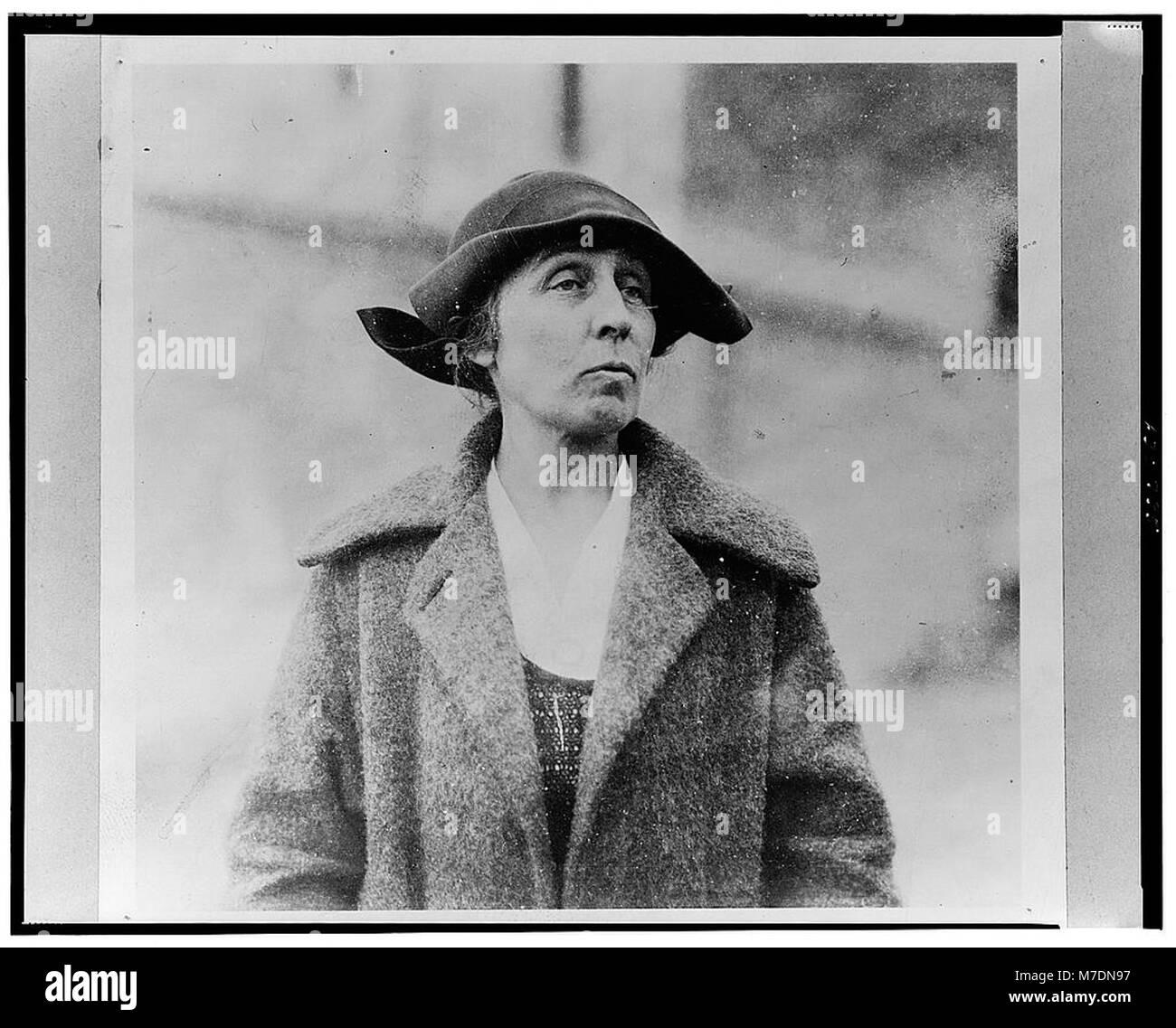 Dorothy sutton hi-res stock photography and images - Alamy