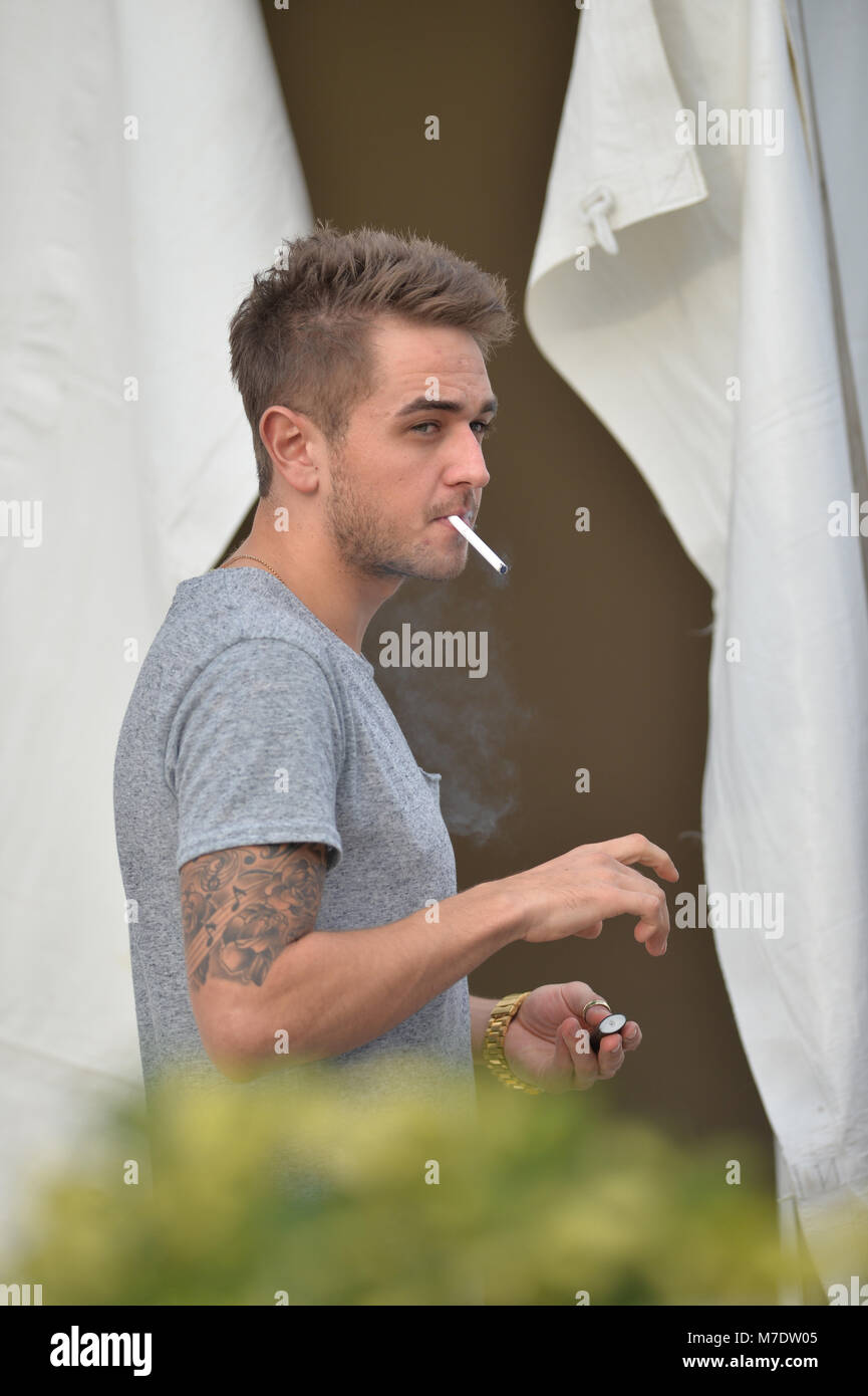 SUNRISE, FL - DECEMBER 21: (EXCLUSIVE COVERAGE) Jake Roche and his ...