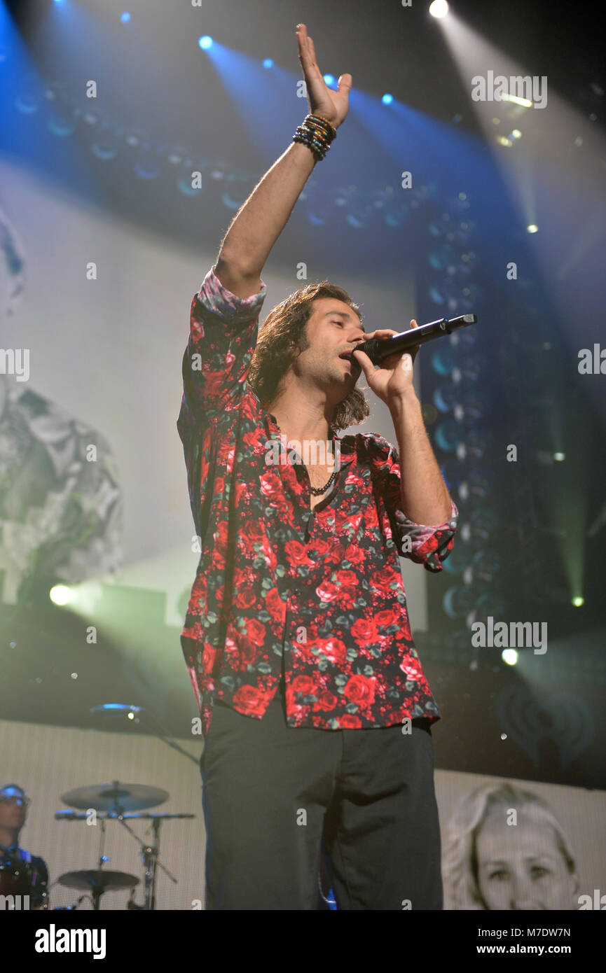 Ben spivak mark pellizzer of hi-res stock photography and images - Alamy