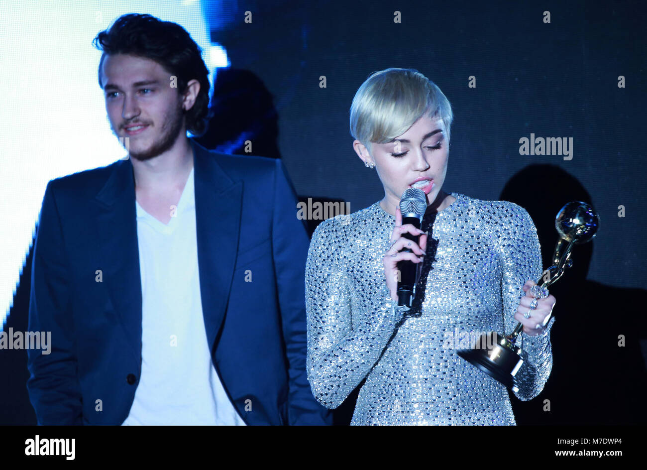 MONTE-CARLO, MONACO - MAY 27: Miley Cyrus performs during the ceremony ...