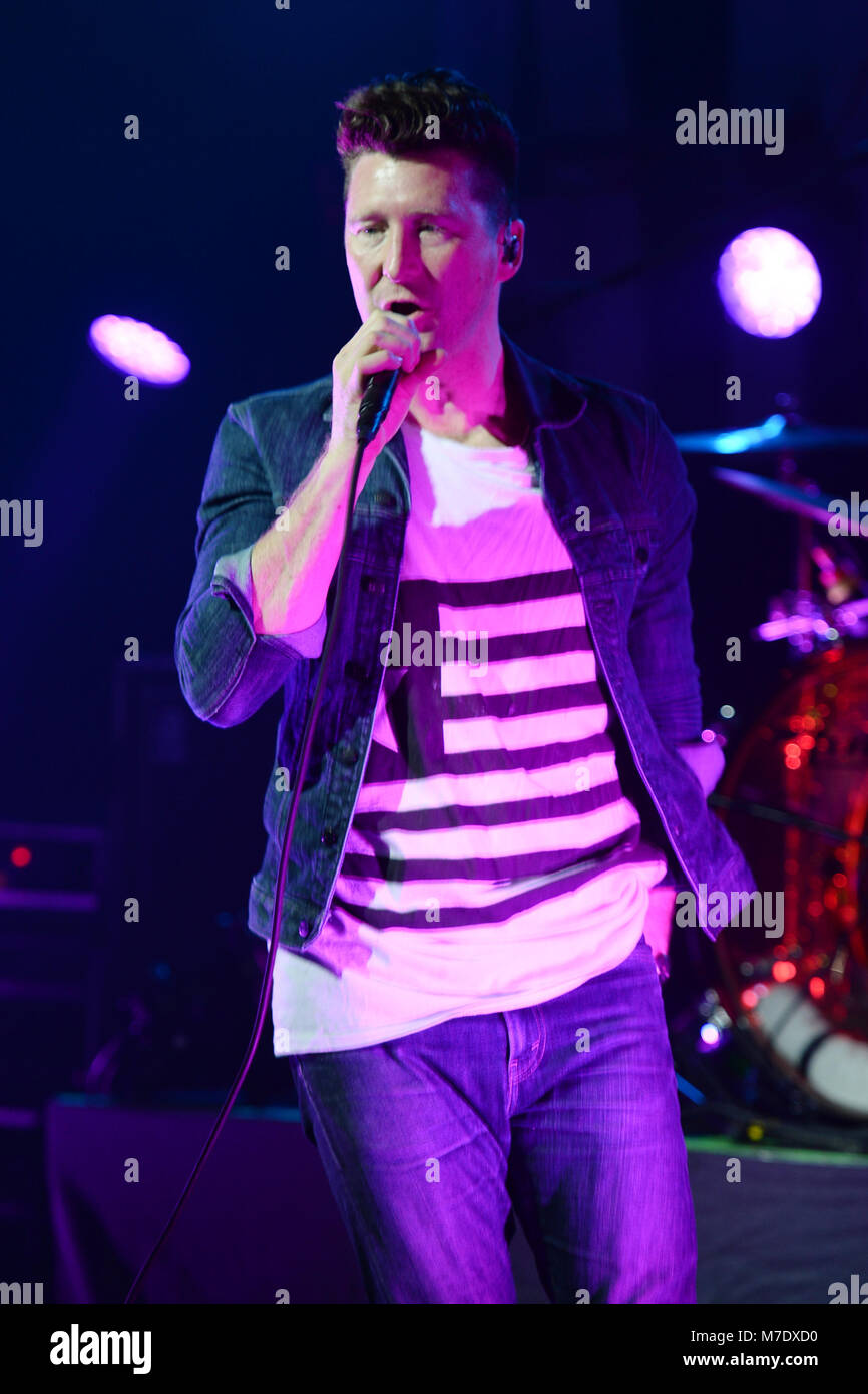 FORT LAUDERDALE, FL - NOVEMBER 24: Stephen Christian of Anberlin ...