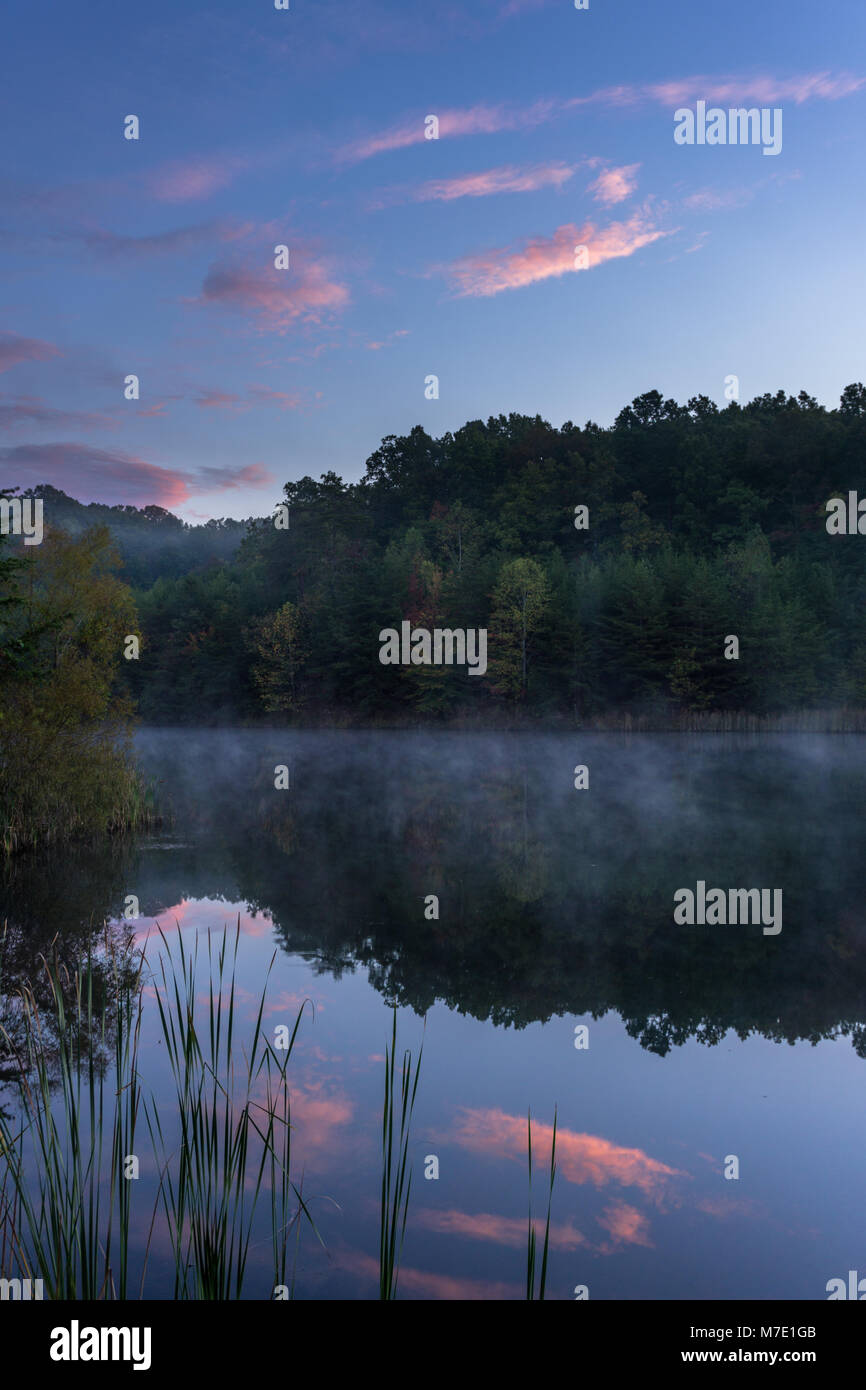 Lago Linda - Morning Fog over lake Stock Photo - Alamy
