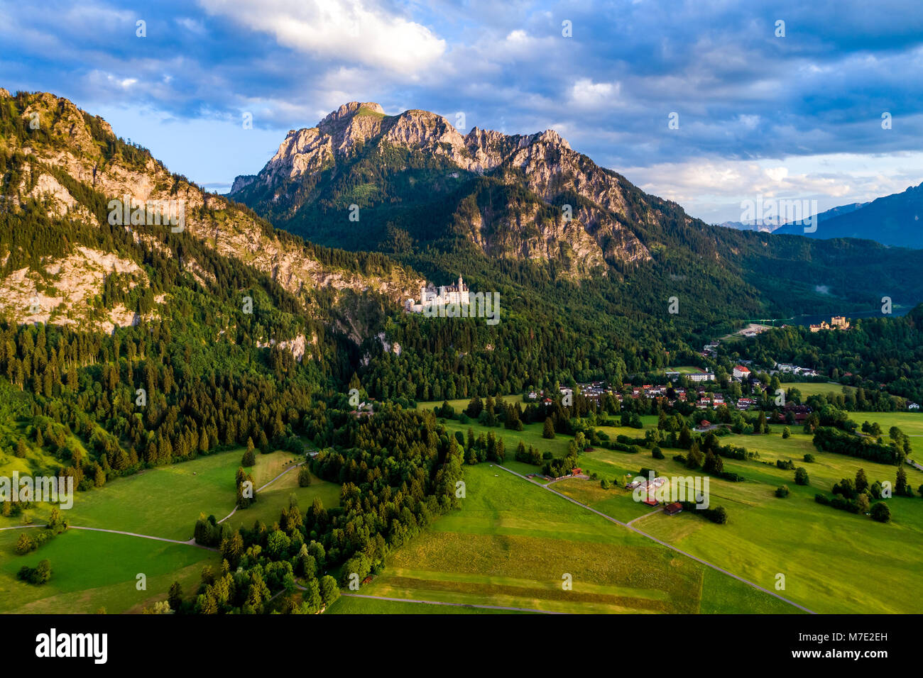 Beautiful natural landscape of the Alps. Forggensee and Schwangau ...