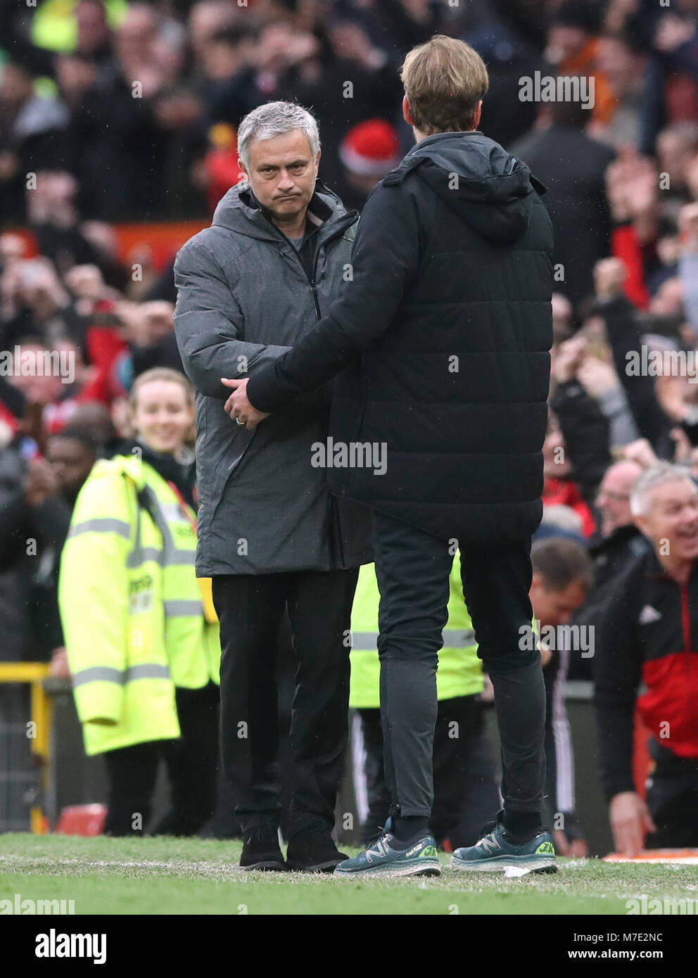 Manchester united trafford hands hi-res stock photography and images ...