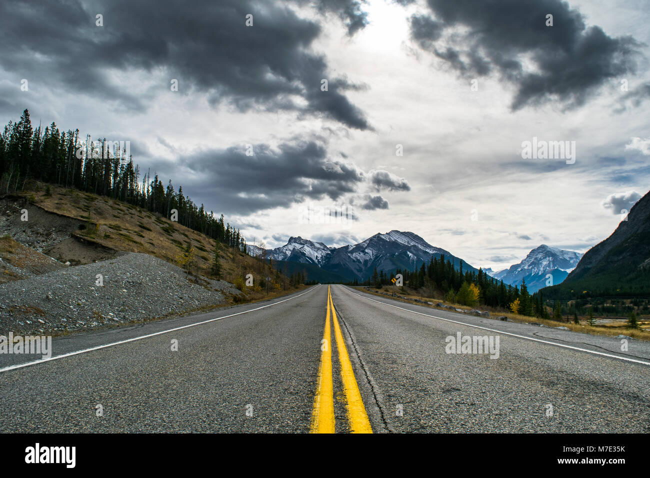 Highway 40, a road leading through the mountains in Kananaskis, Alberta ...