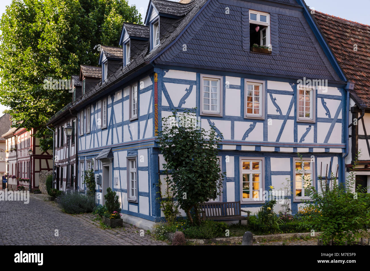 Burgstraße Eltville, Rheingau, Hessen, Deutschland Stock Photo - Alamy
