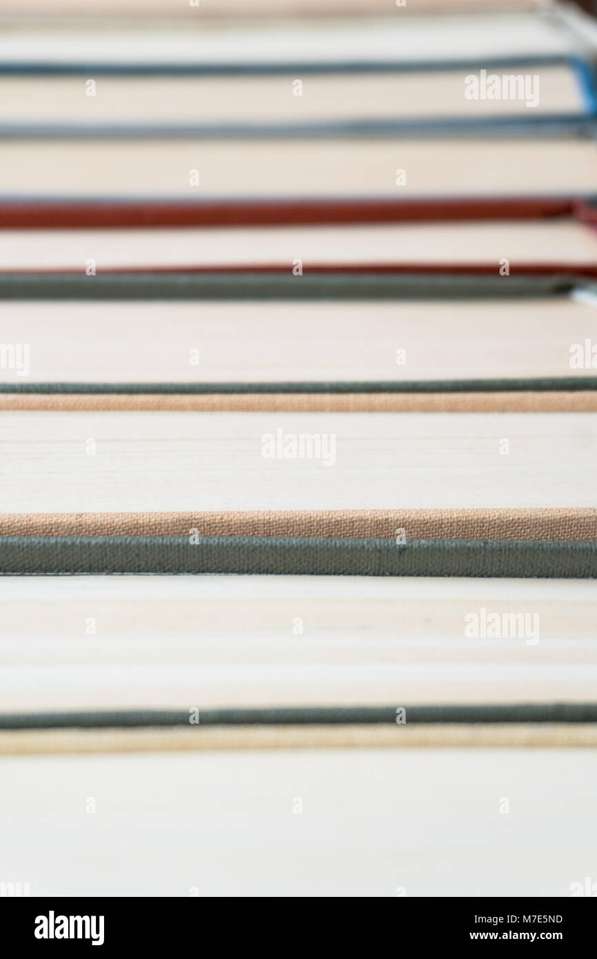 Many books in a bookstore or library Stock Photo - Alamy