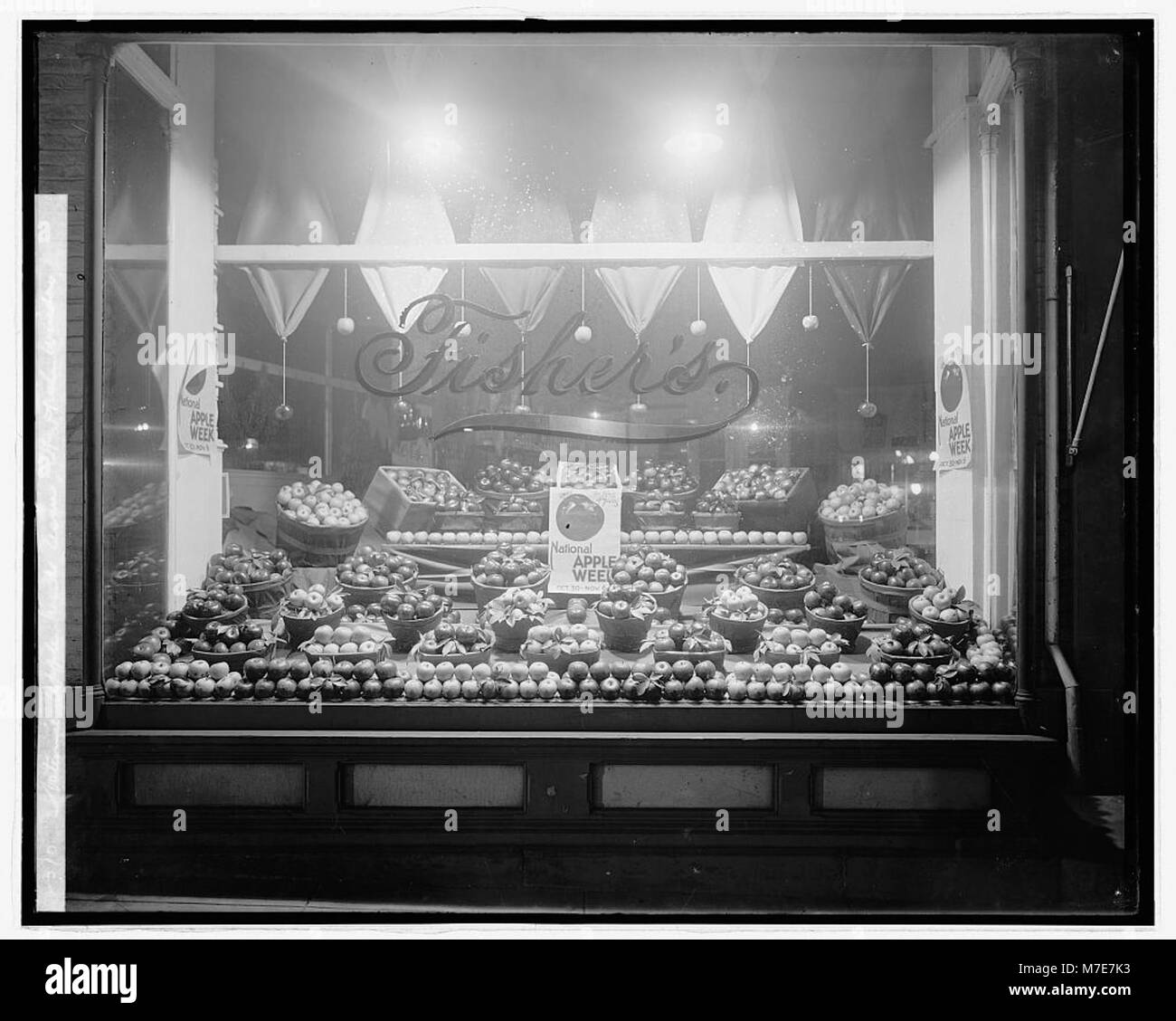 National Apple Week Assn., H.W. Fisher window LCCN2016826374 Stock ...