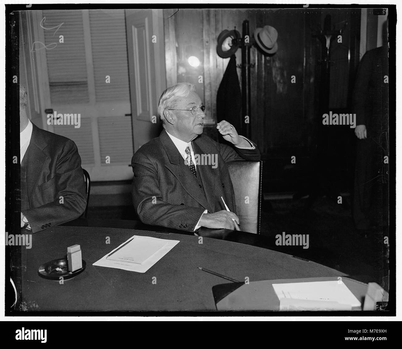 This title lacks a caption, requiring further context or description ...