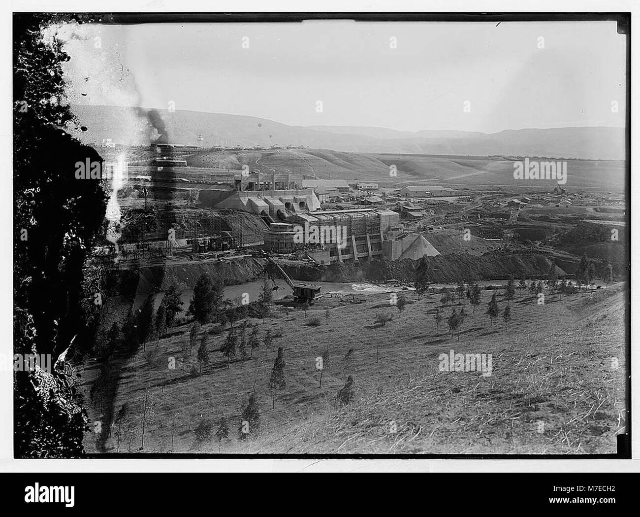 A photograph of the Palestine Electric Corporation’s Rutenberg plant ...