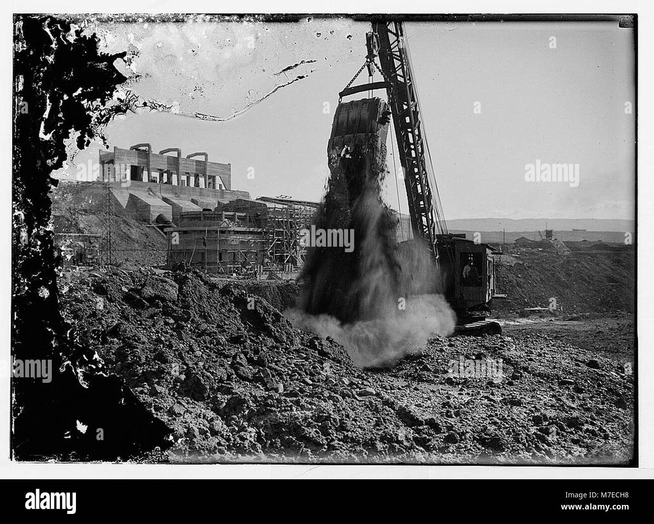 Industrial facility for the generation of electric power Black and ...