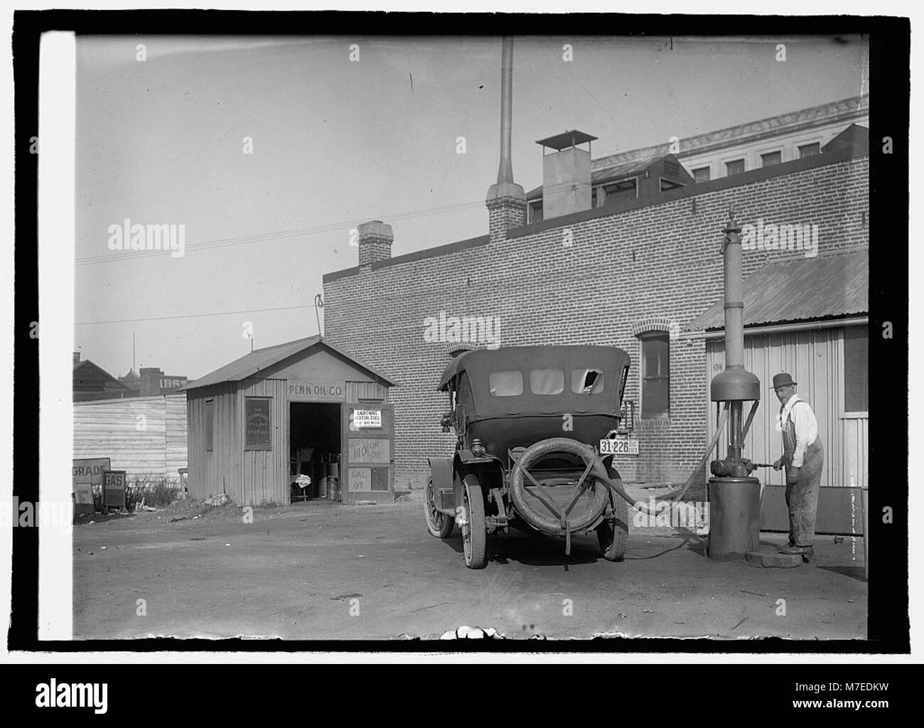 The Penn Oil Company building located at Massachusetts Avenue and North ...