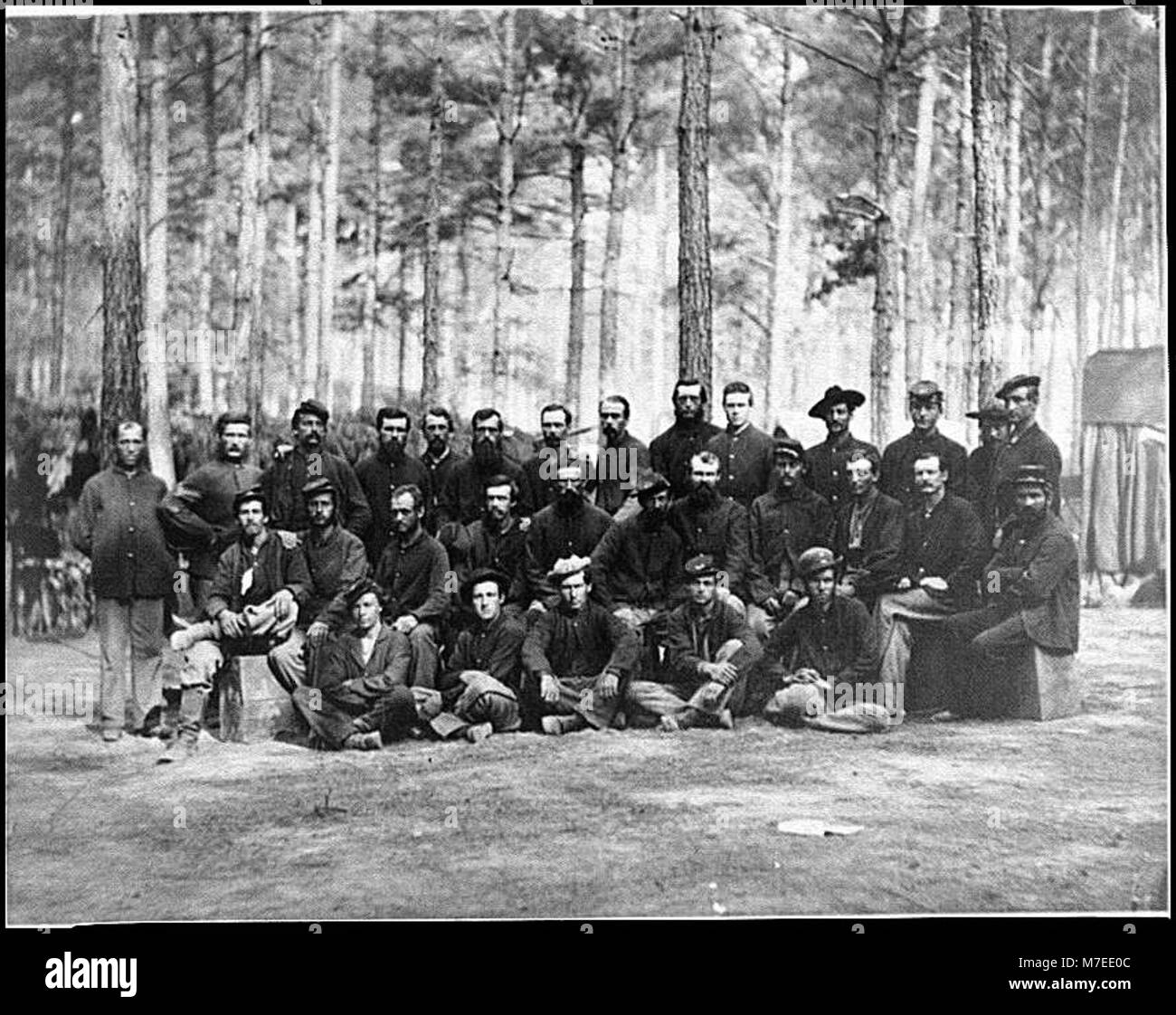 Essayons hi-res stock photography and images - Alamy