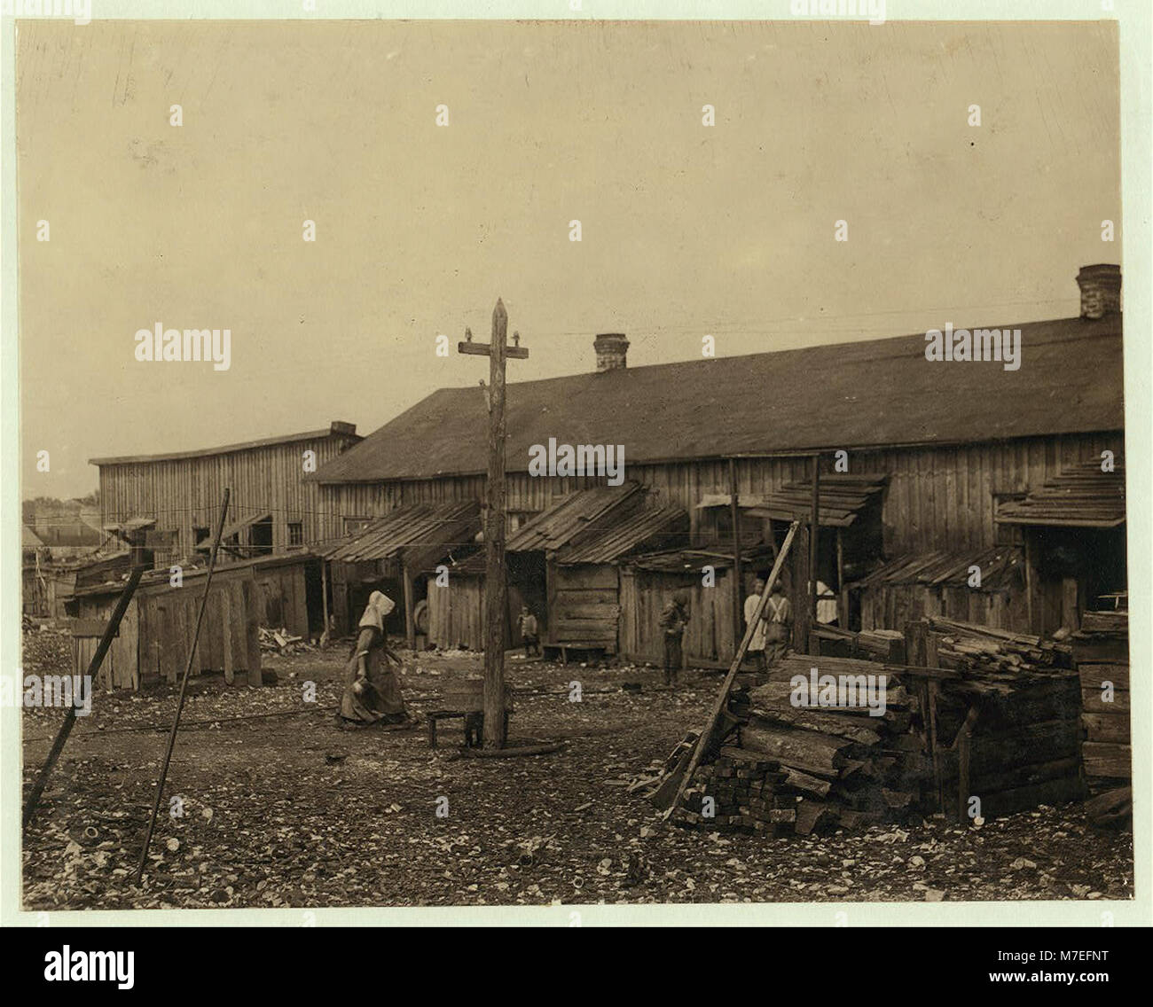 1930s slum hi-res stock photography and images - Alamy