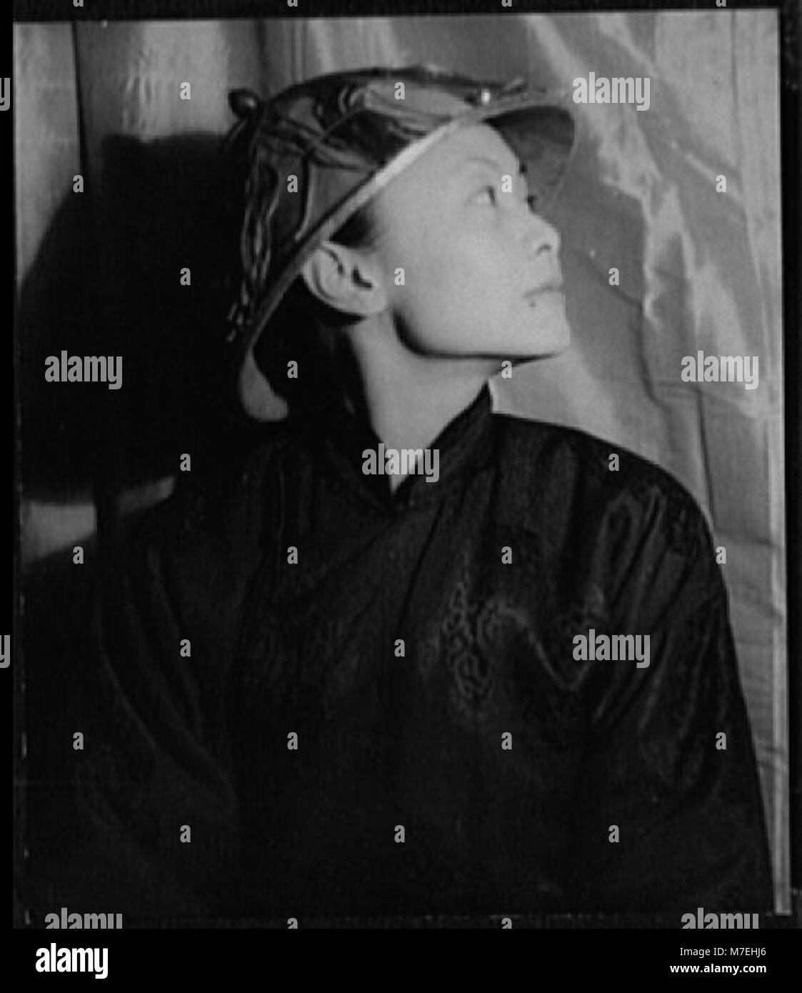 Historical portrait well dressed hi-res stock photography and images ...