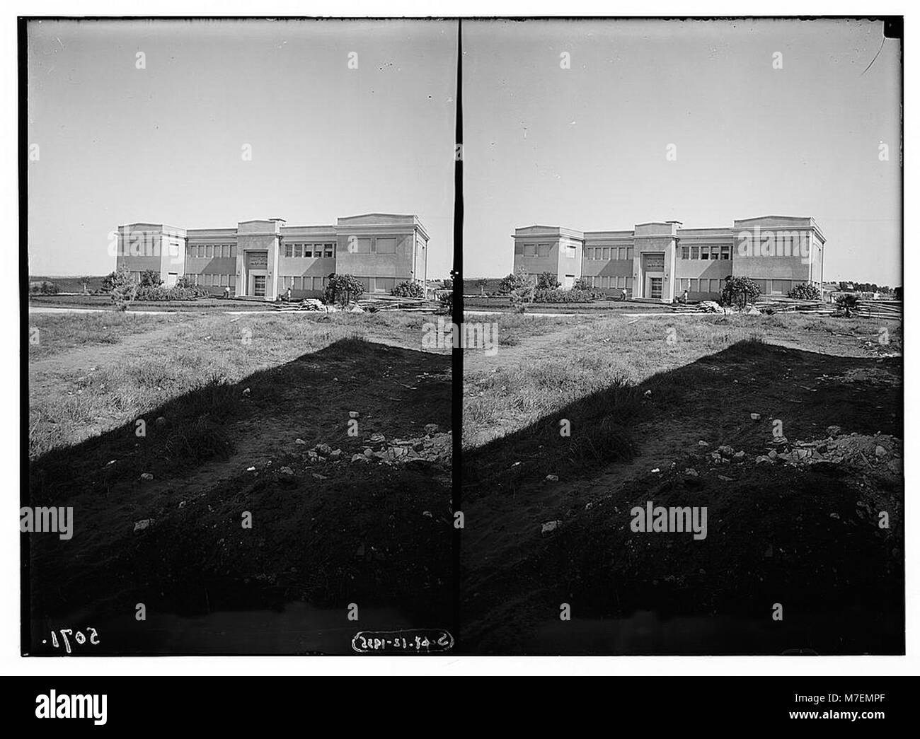 Experiment station research Black and White Stock Photos & Images - Alamy