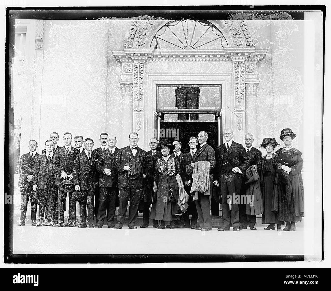 This title refers to a photograph capturing a Republican group at the ...