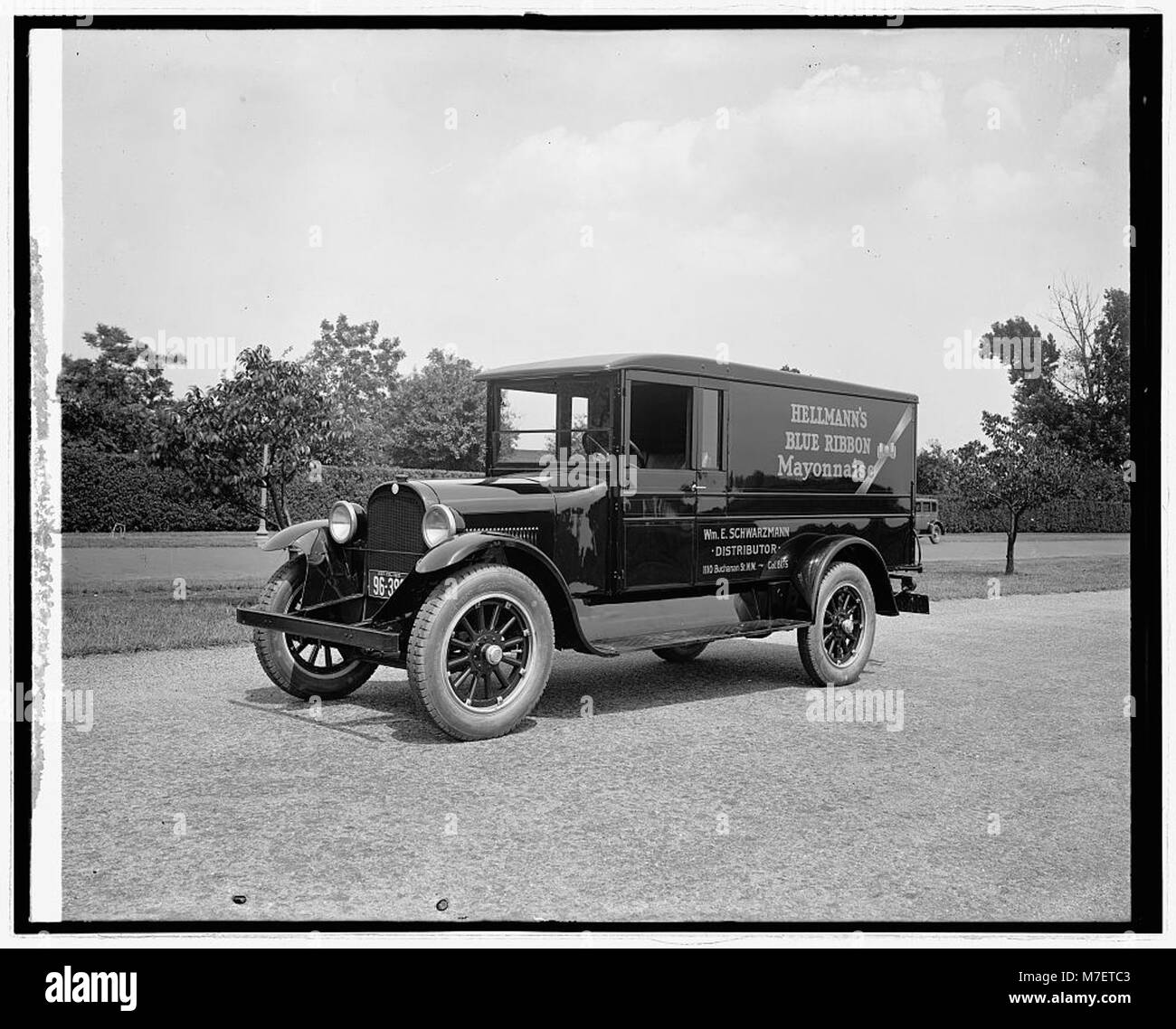 1920s delivery truck hi-res stock photography and images - Alamy