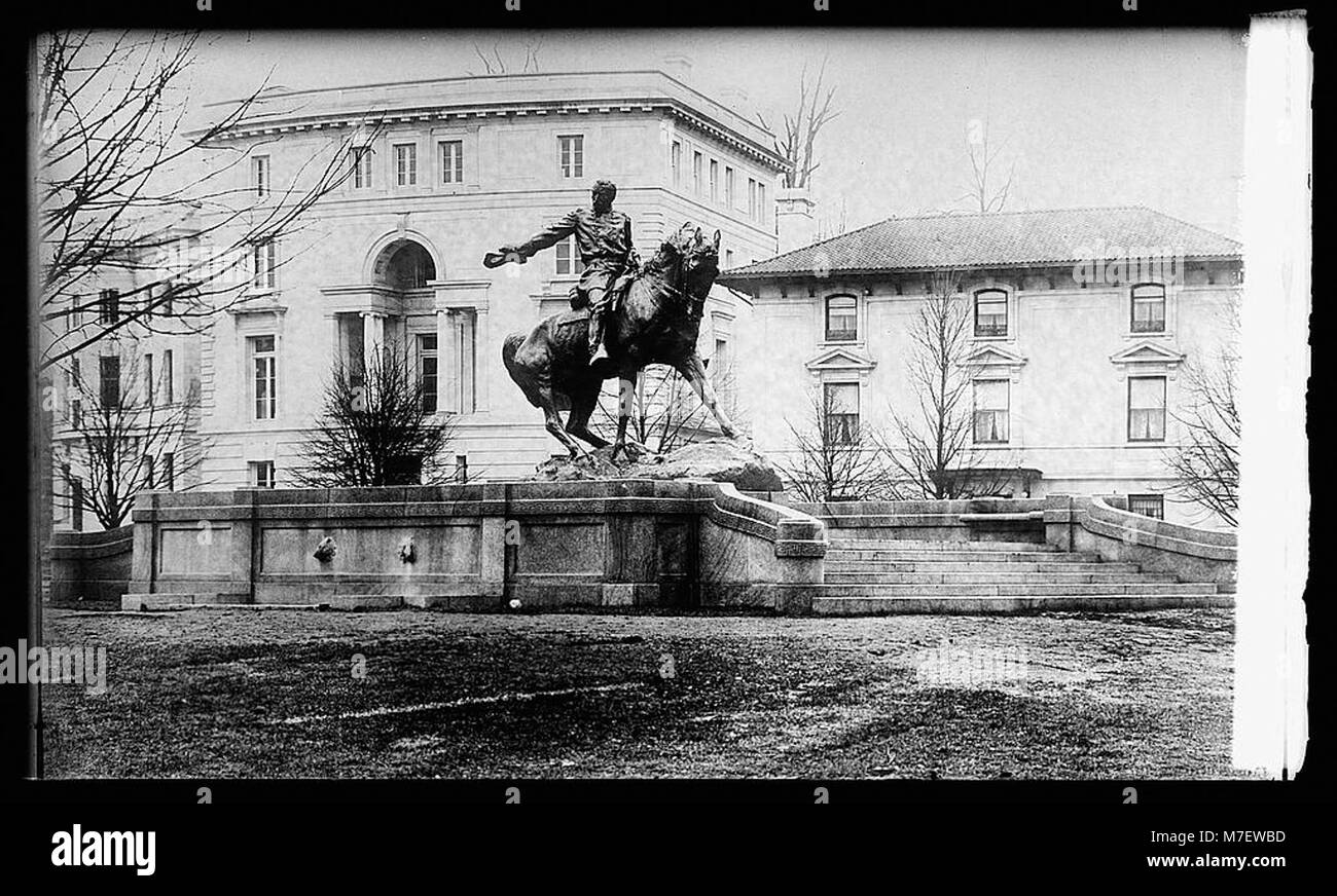 General sheridan monument hi-res stock photography and images - Alamy