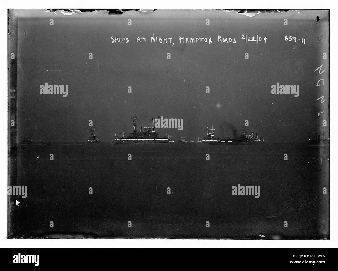News nighttime Black and White Stock Photos & Images - Alamy