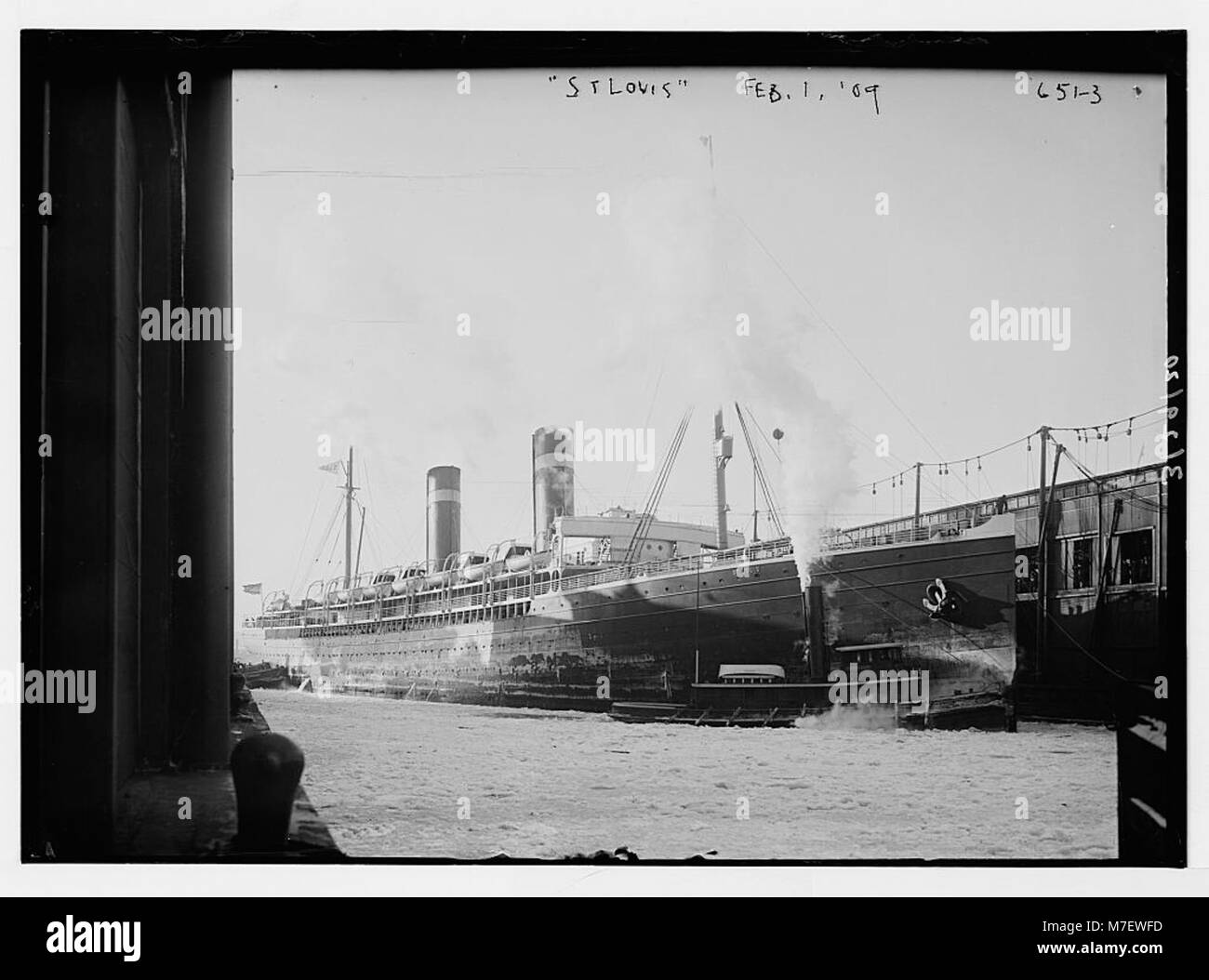 The ship 'St. Louis' is docked at New York City piers. A notable ocean ...