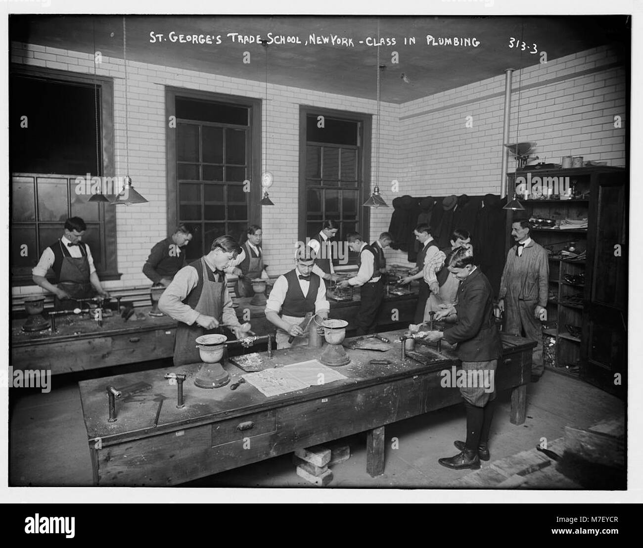 Plumbing class hi-res stock photography and images - Alamy