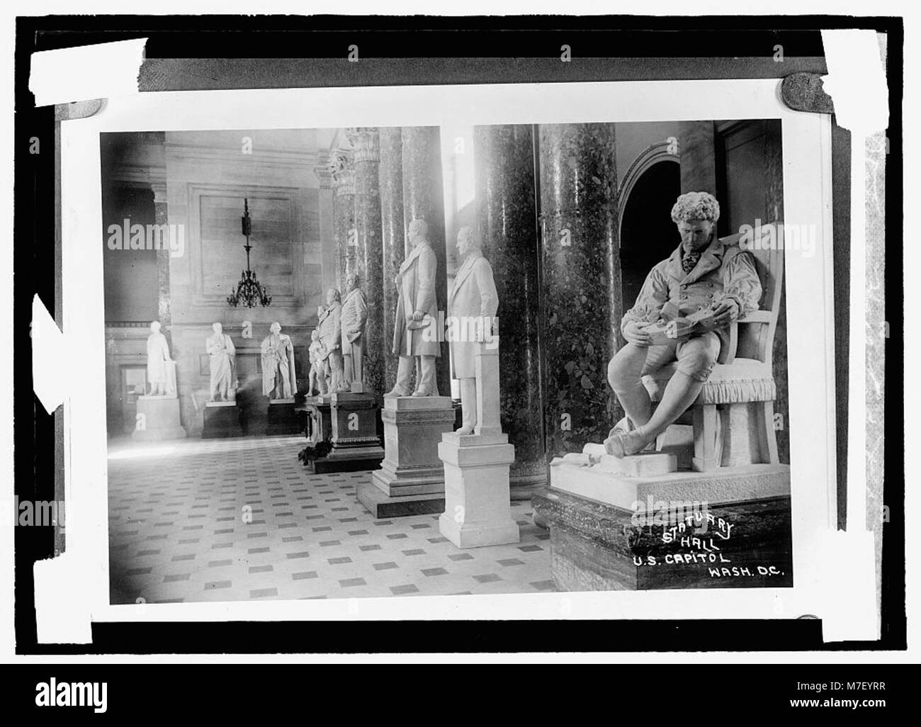 An image of the Statuary Hall in the U.S. Capitol, showcasing the ...