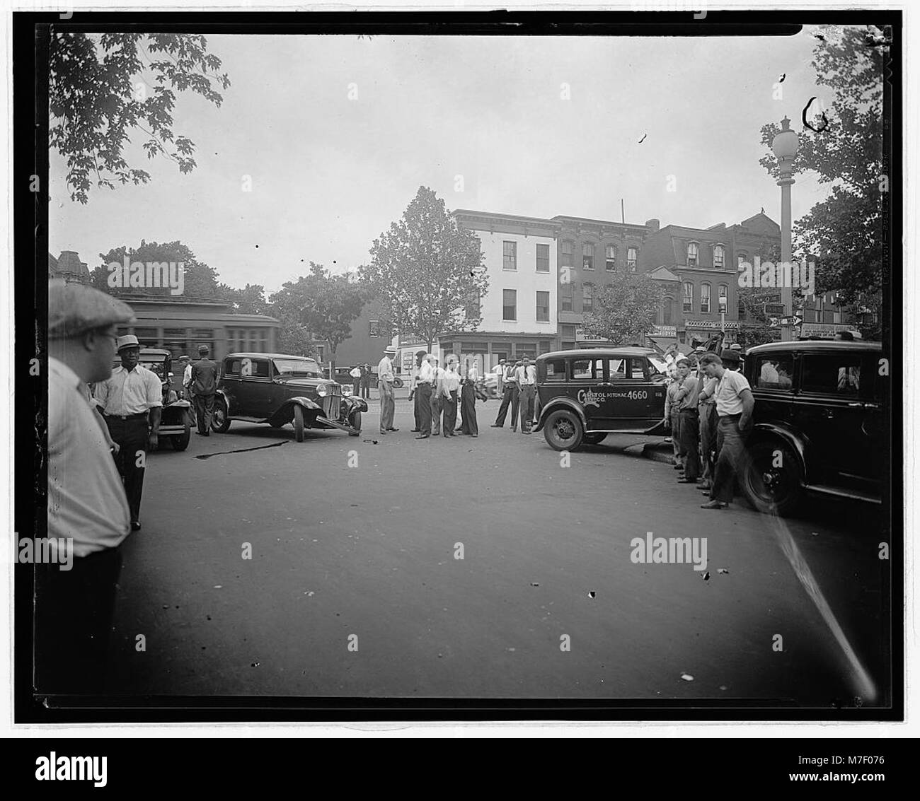 Early 1900s auto accident hi-res stock photography and images - Alamy