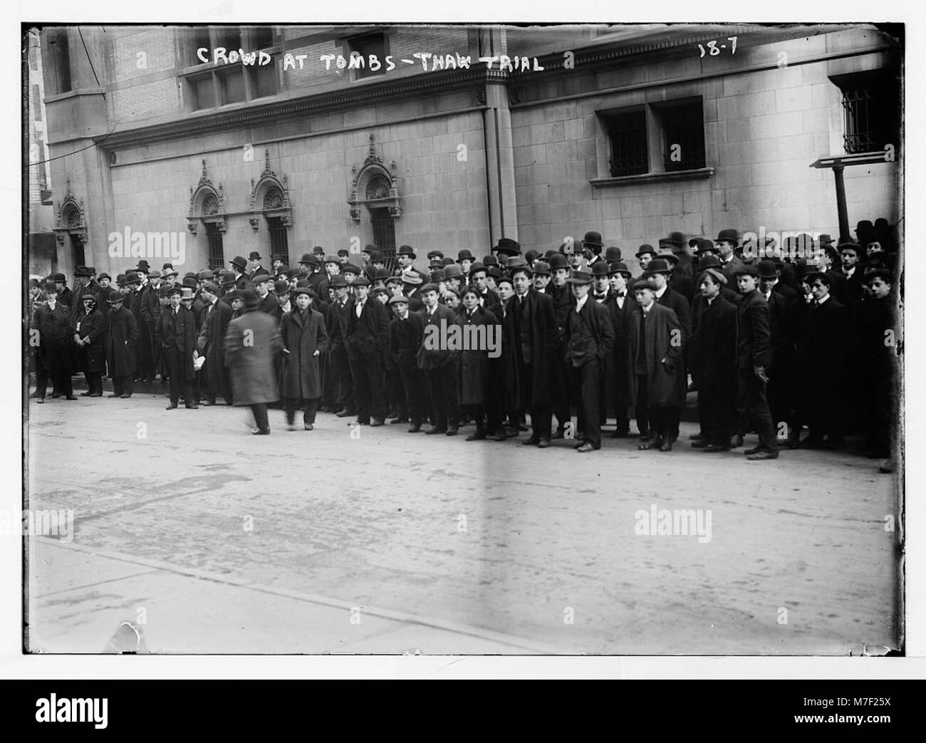 This image depicts a crowd outside the Tombs prison in New York during ...