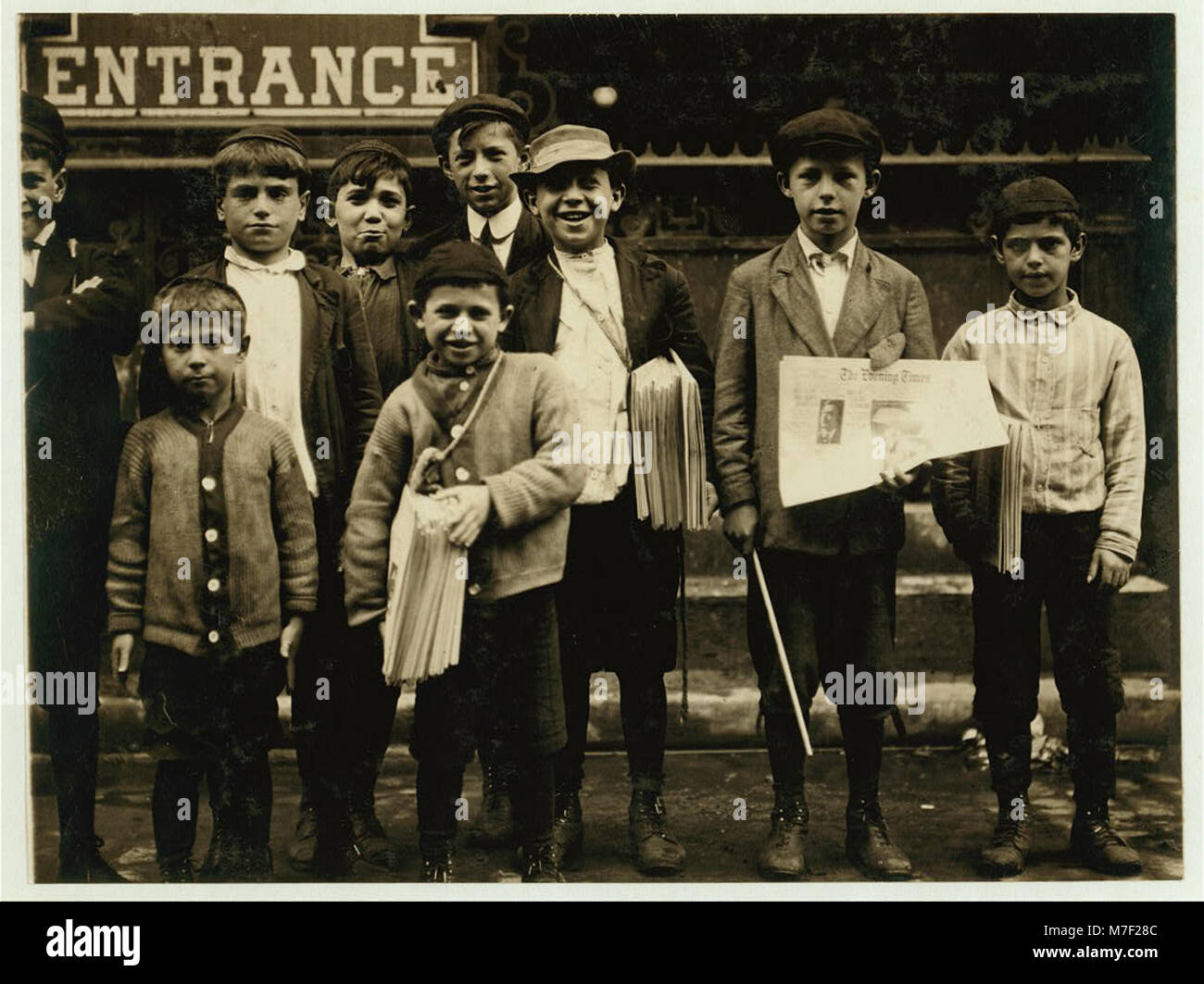 Pitching pennies hi-res stock photography and images - Alamy