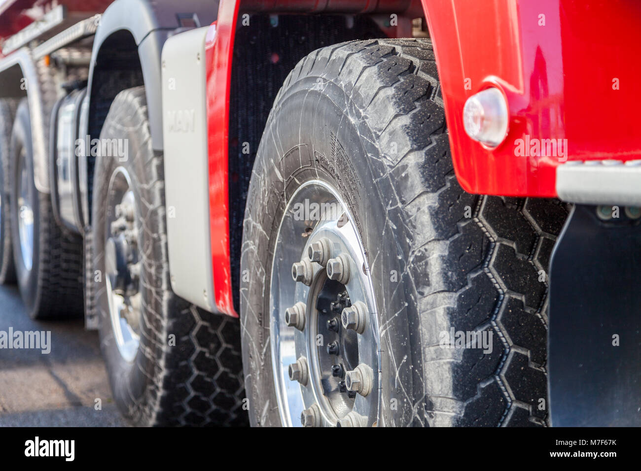 6x6 truck hi-res stock photography and images - Alamy