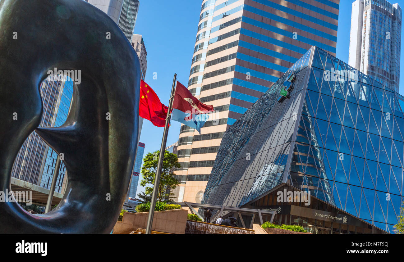 Standard chartered bank exchange square hi-res stock photography and ...