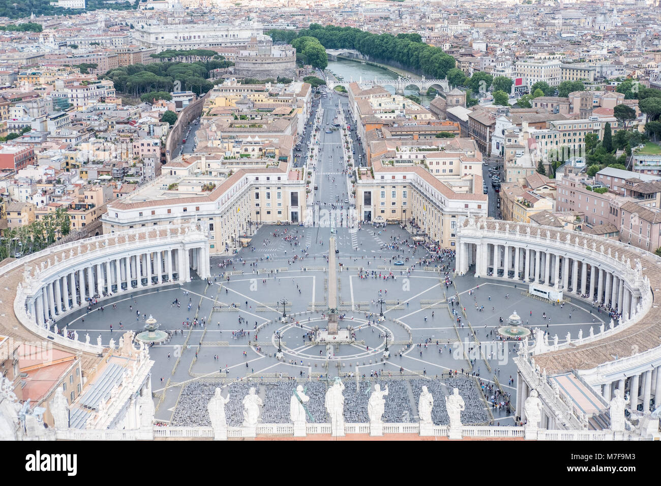 Saint Peter's Square, the large plaza in front of St. Peter's Basilica ...