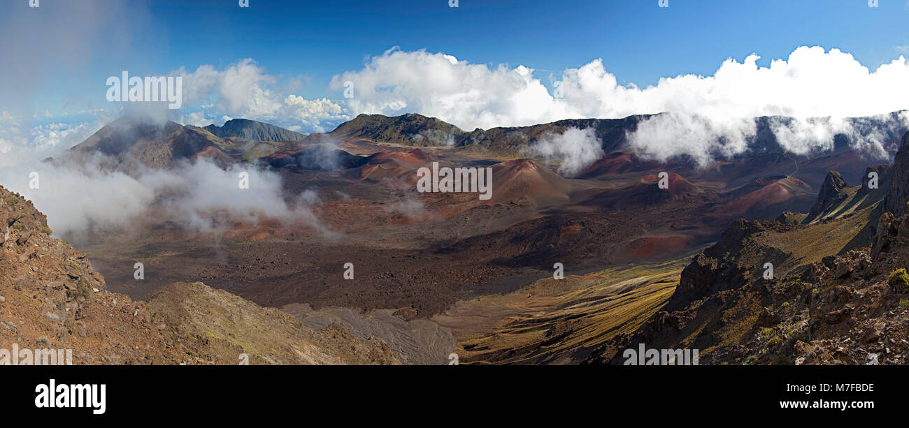 The panoramic view from Kalahaku Overlook across Haleakala Crater in ...