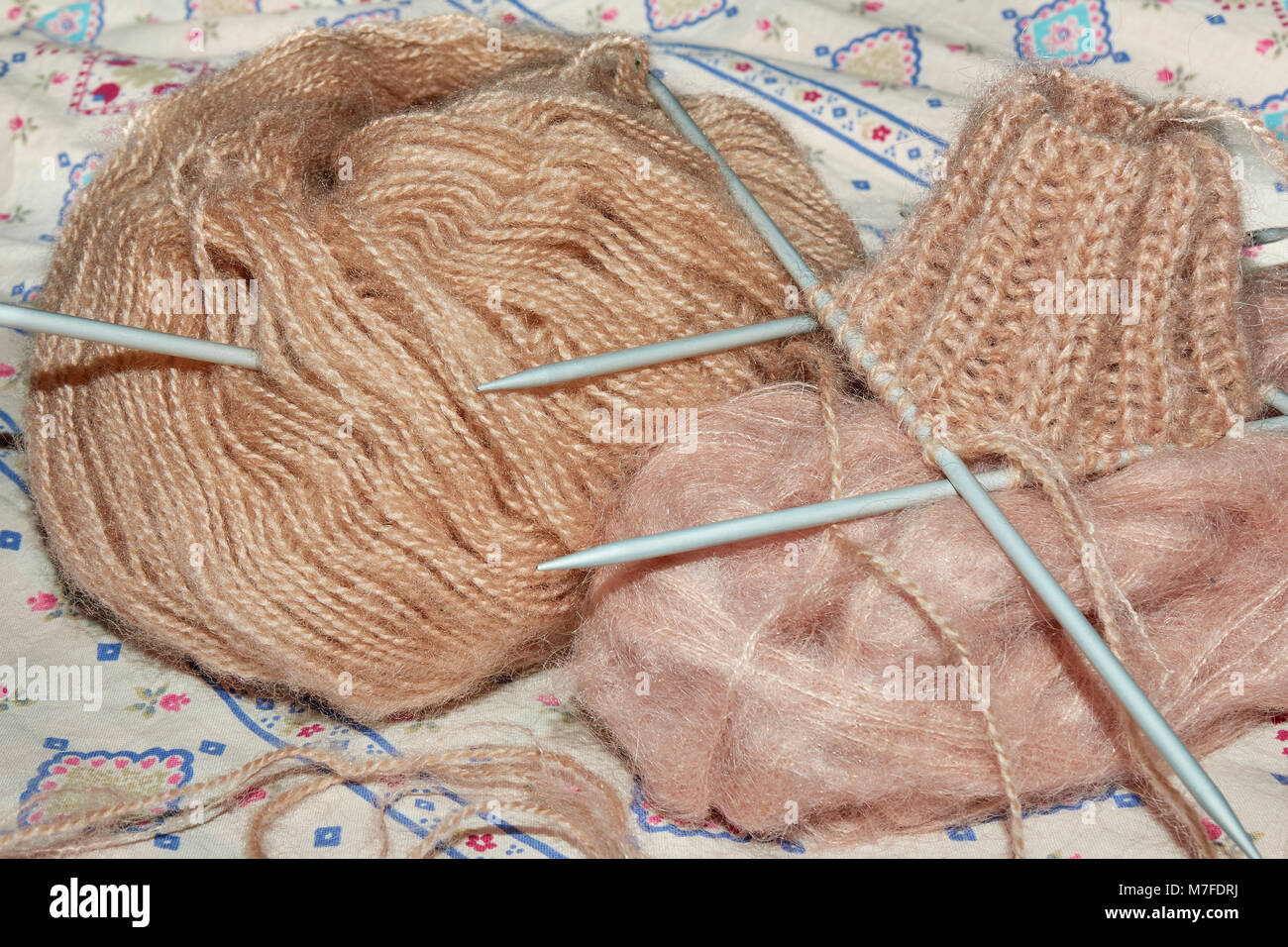 Knitting tools hi-res stock photography and images - Alamy