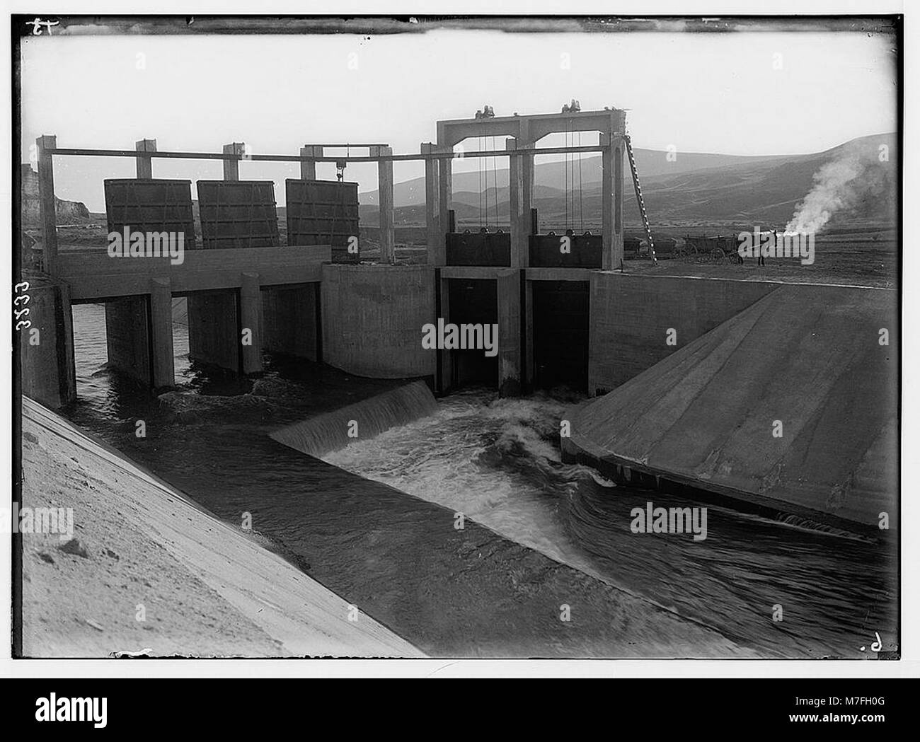 Gates with sluice Black and White Stock Photos & Images - Alamy
