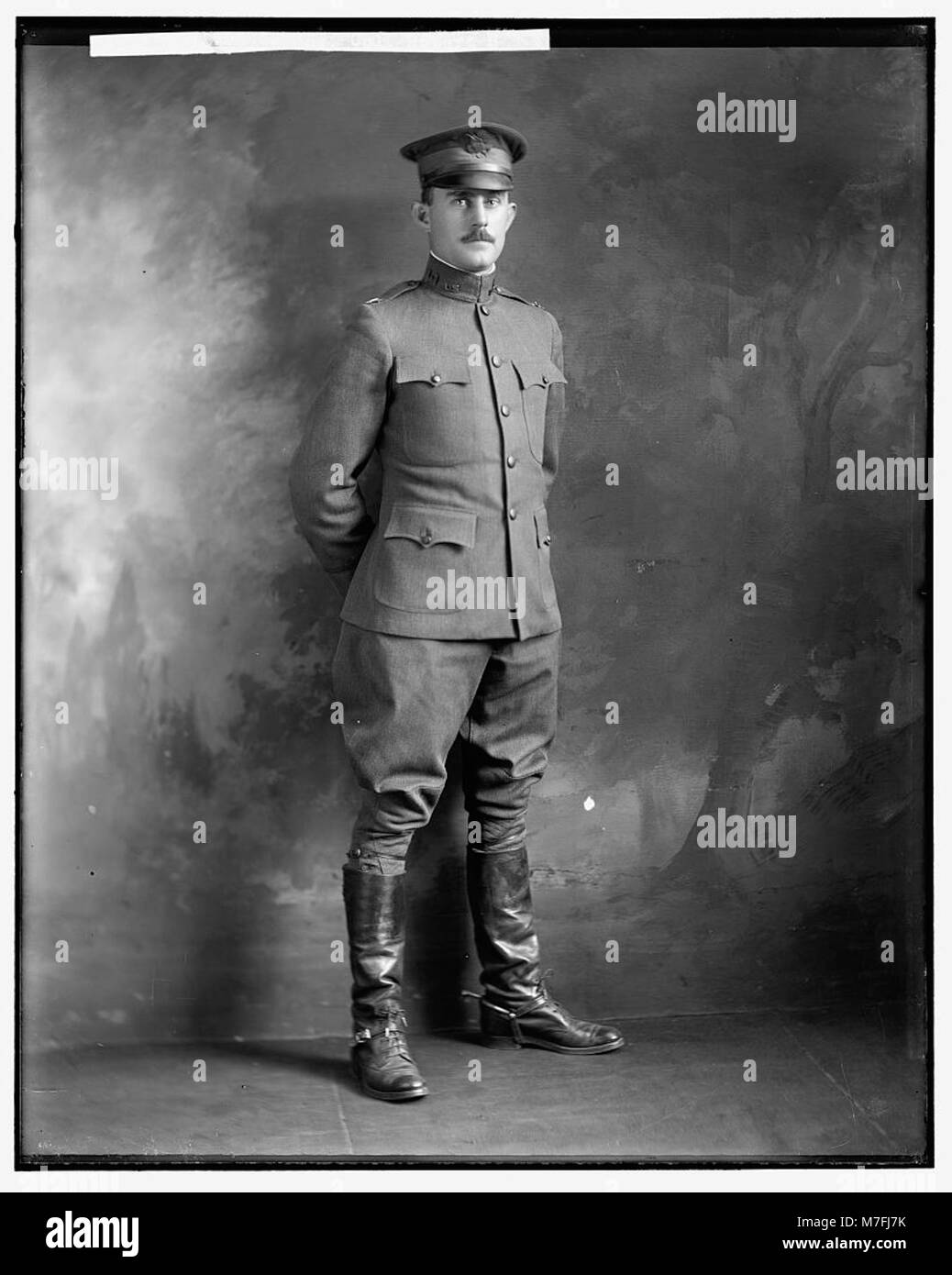 Colonel thomas military Black and White Stock Photos & Images - Alamy