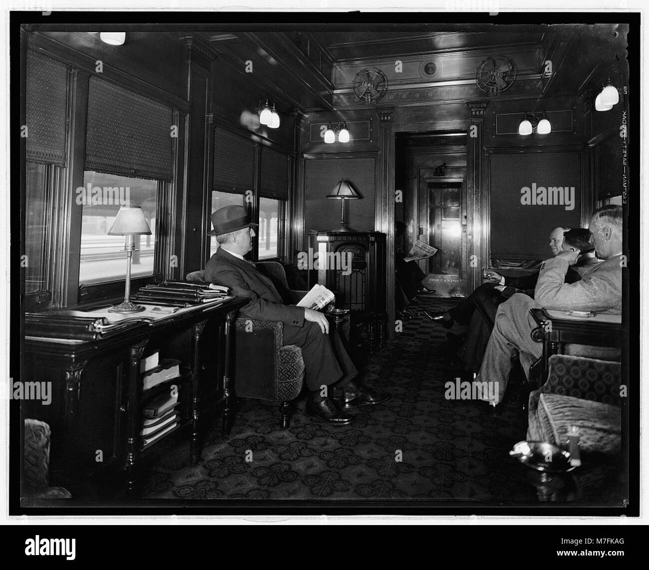 Inside train 1900s hi-res stock photography and images - Alamy
