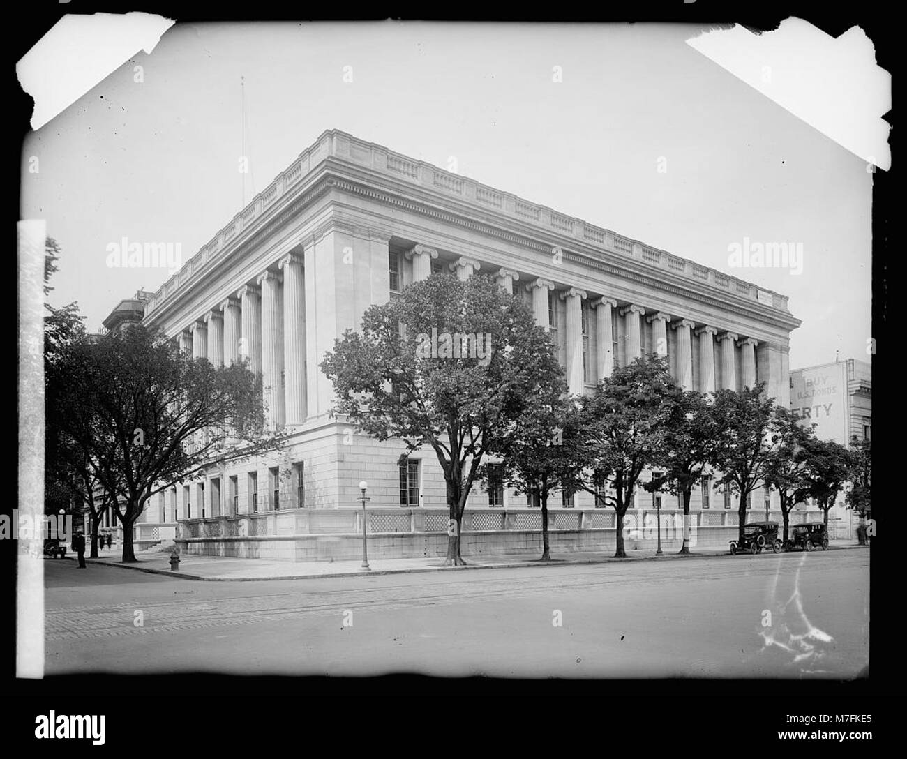 This image showcases the Treasury Annex building on Pennsylvania Avenue ...