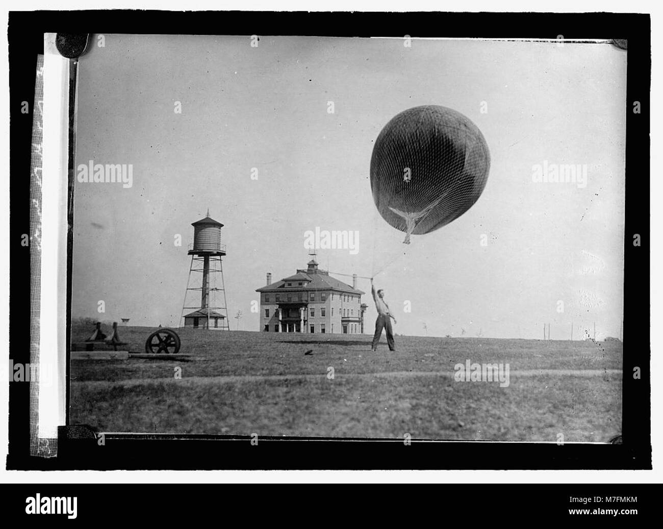 Balloonlaunch hi-res stock photography and images - Alamy