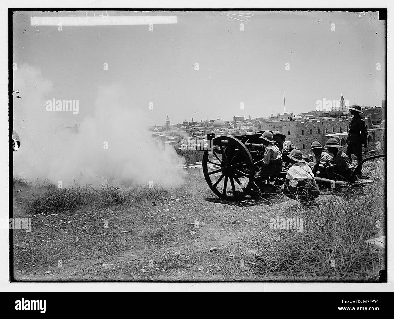 Ramadan war hi-res stock photography and images - Alamy