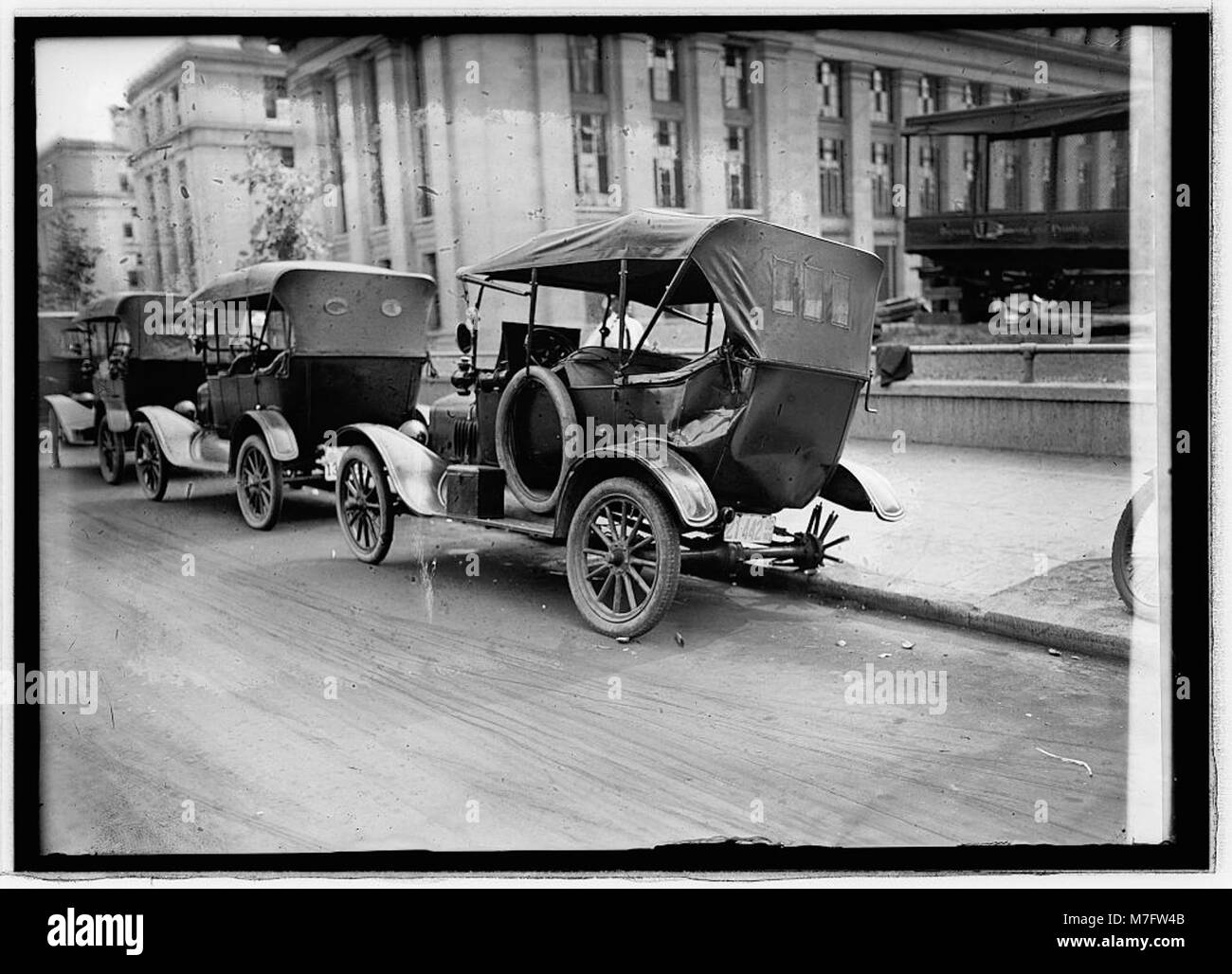 This image shows a wreck involving the Washington and Virginia Railroad ...