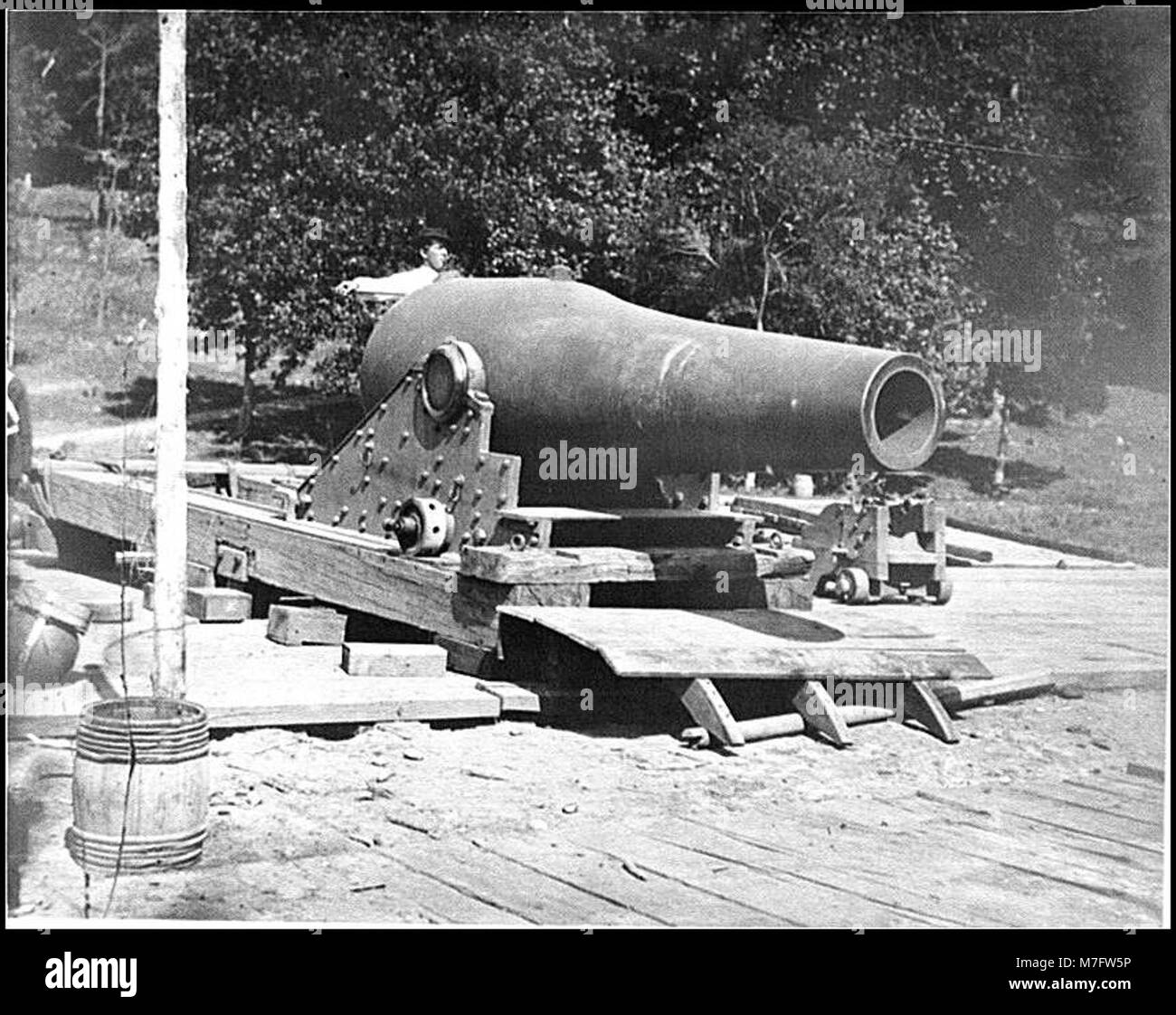 15 inch hi-res stock photography and images - Alamy